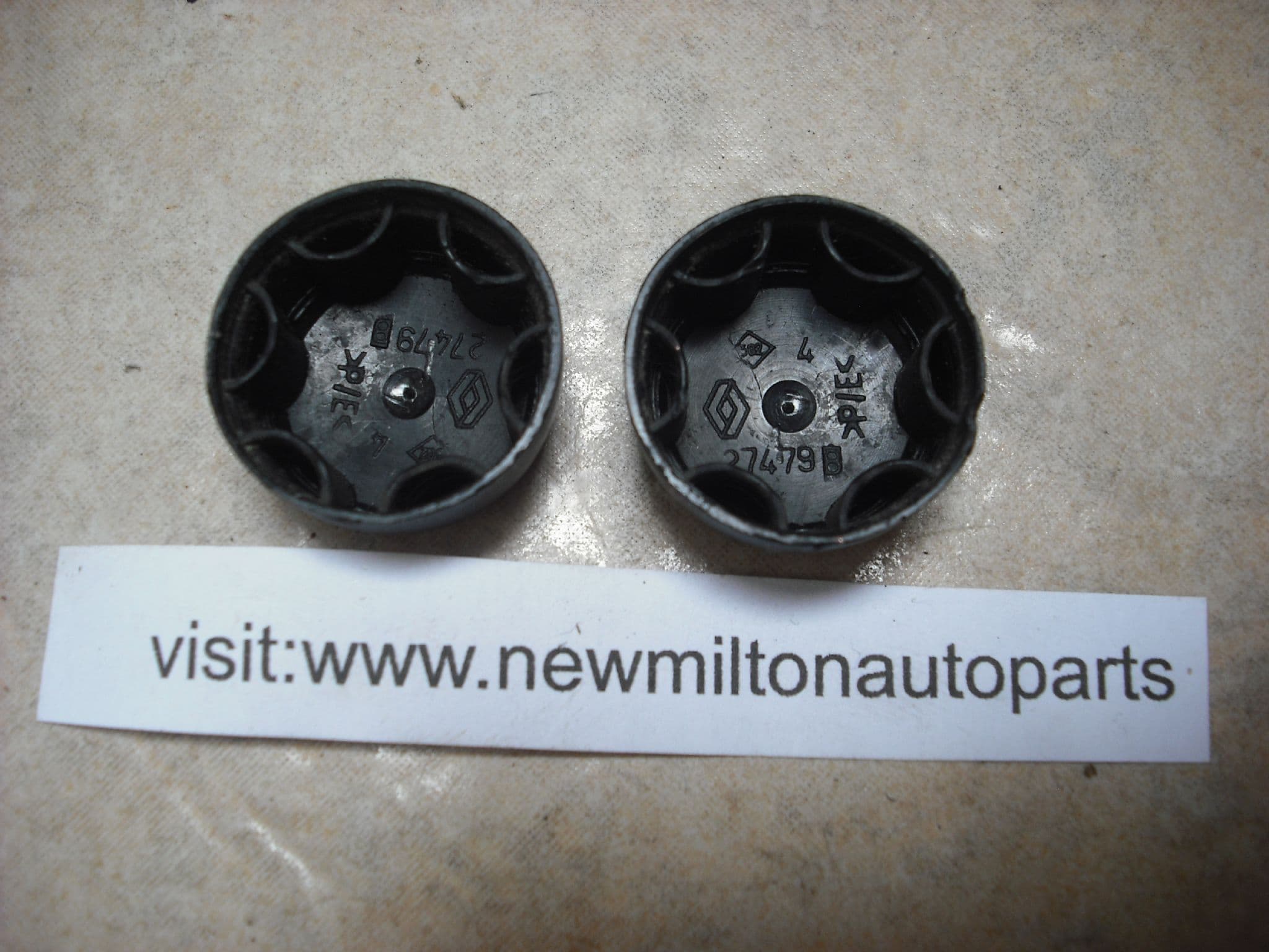 2 GENUINE RENAULT MEGANE 2 AND CONVERTIBLE CABRIOLET FRONT WINDSCREEN ...