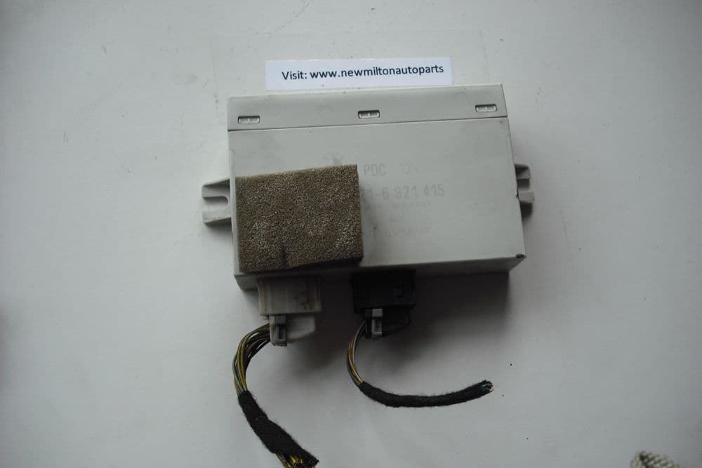 21-6 921 415 BMW E46 3 SERIES REAR PARKING SENSOR CONTROL MODULE