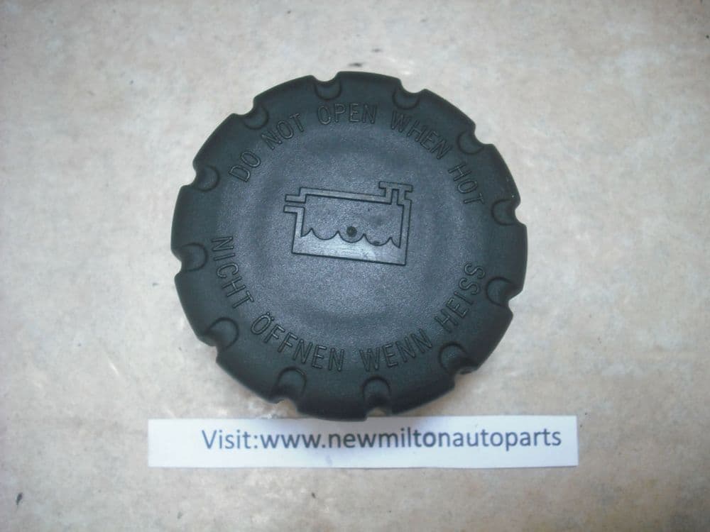 210 501 07 15 A GENUINE MERCEDES BENZ W211 E CLASS EXPANSION TANK ...