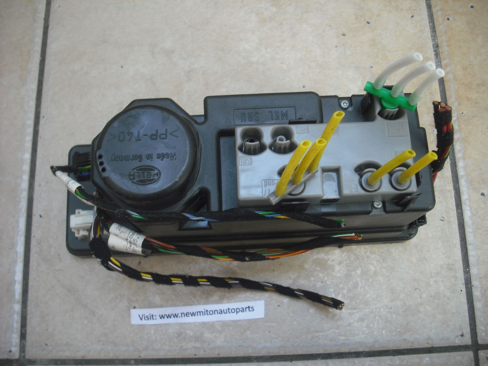 2108002748 MERCEDES BENZ W202 C CLASS DOOR LOCK CENTRAL LOCKING PUMP ...