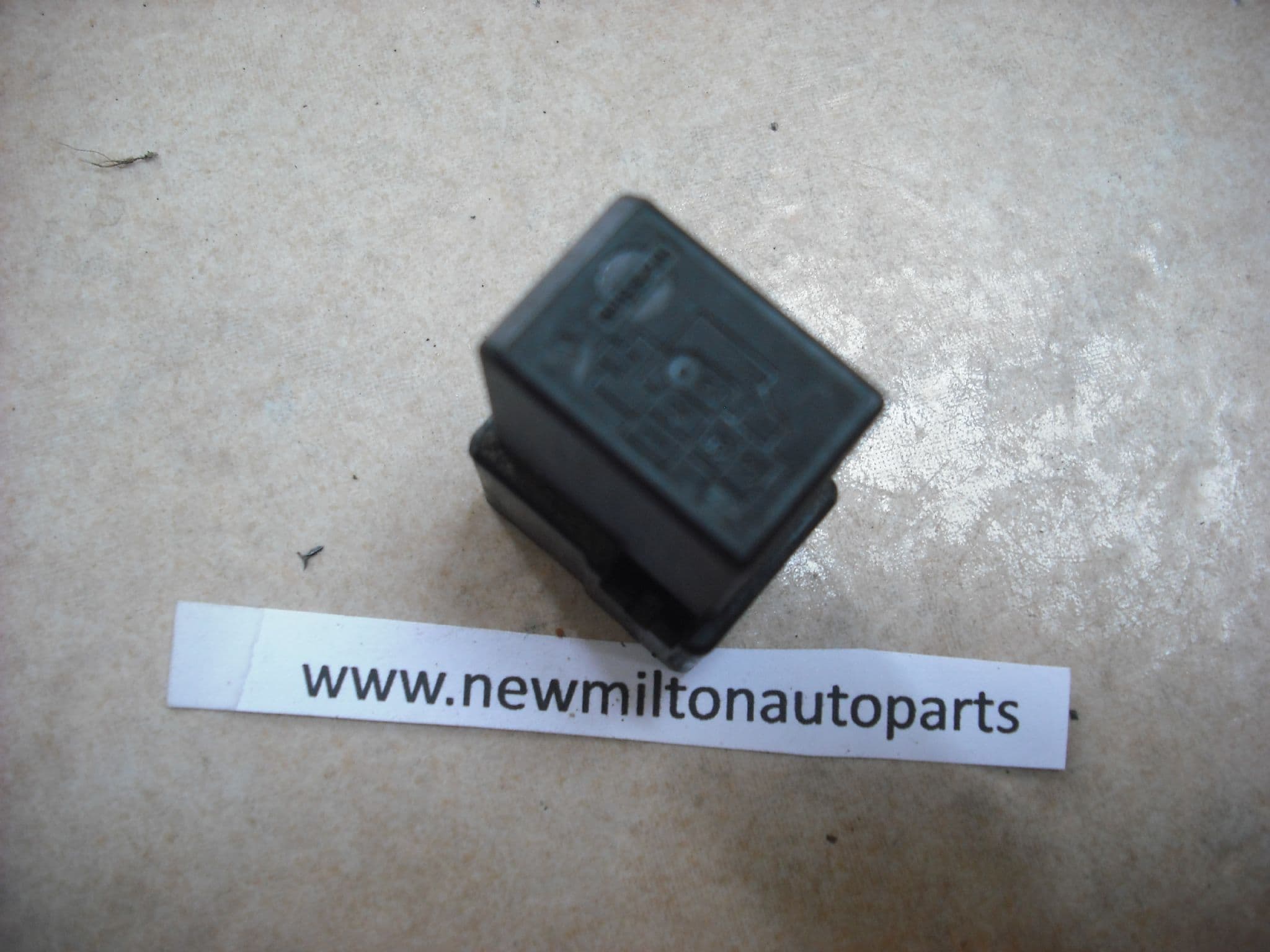 25230 79916 MIYAMOTO 0307031000 A GENUINE NISSAN -TRAIL RELAY