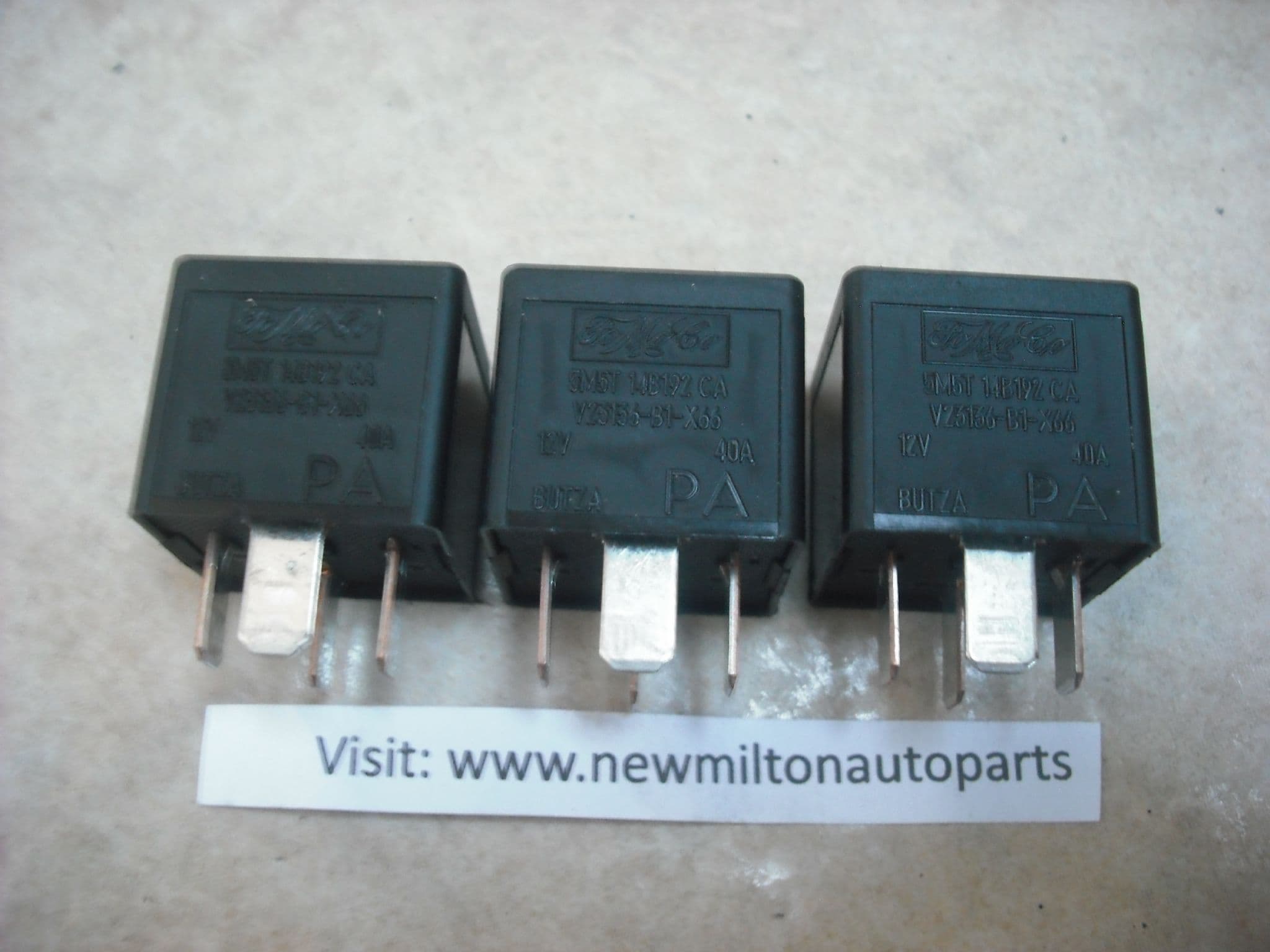 3 GENUINE FORD FOCUS MK2 RELAYS BLACK 5M5T 14B192 CA V23136-B1-X66 40A PA