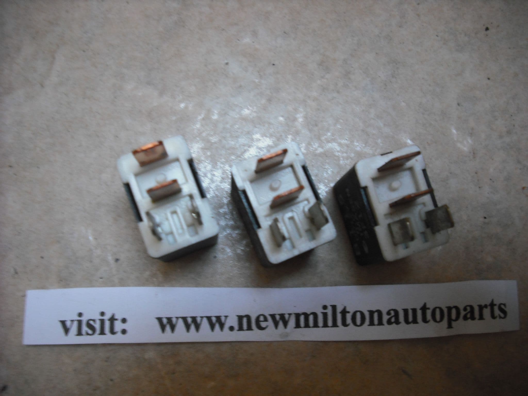 3 GENUINE MAZDA 2 3 AND 6 RELAYS B115 IMASEN 12V
