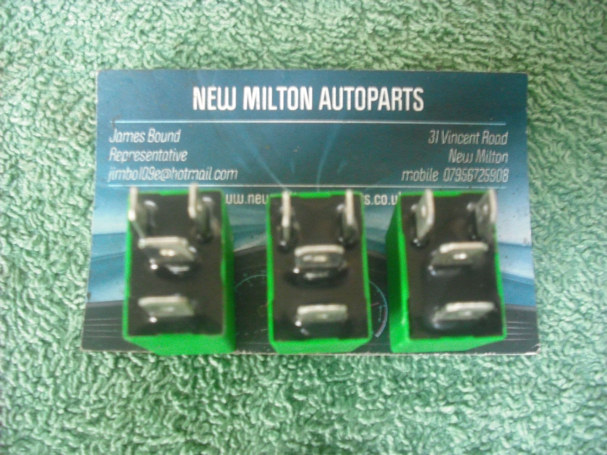3 x GENUINE PROTON SAVVY STYLE GREEN RELAYS SPEKTRON PW 851539