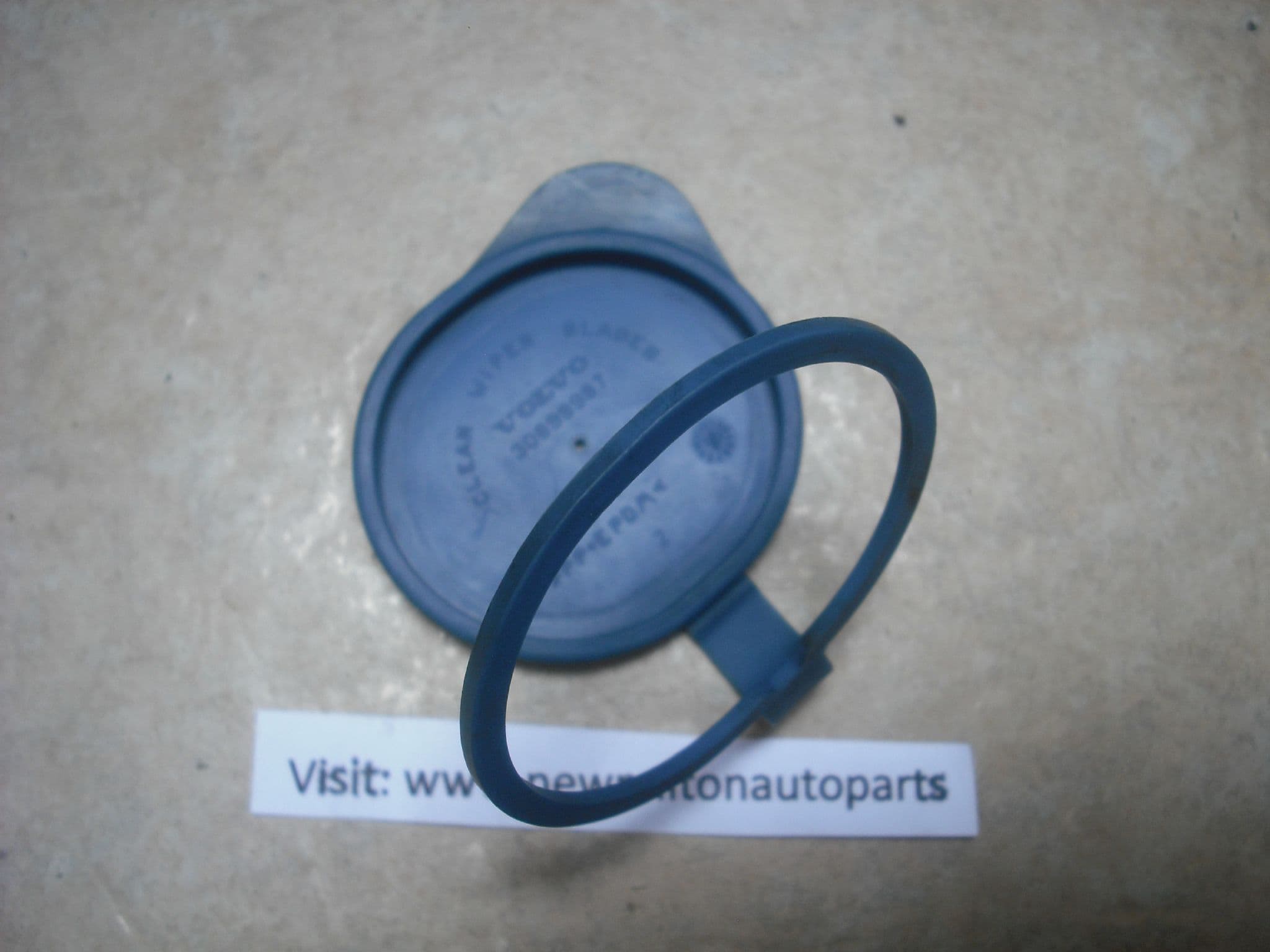 30699987 VOLVO XC90 WINDOW WINDSCREEN WASHER FILLER CAP