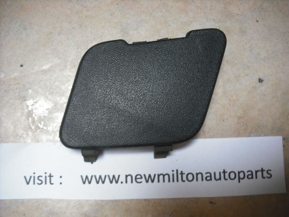 31255888 A GENUINE VOLVO C30 REAR BUMPER TOWING EYE COVER DOOR