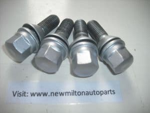 4 GENUINE RENAULT SCENIC AND MEGANE MK2 ALLOY WHEEL BOLTS M12 17MM