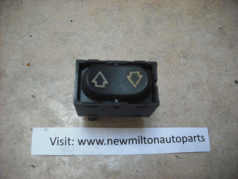 45 19 138 SAAB 9000 REAR DOOR WINDOW SWITCH