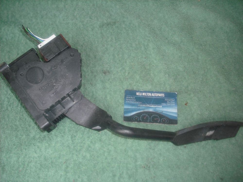 55702021 B720 A GENUINE FIAT GRANDE PUNTO 1 2 ELECTRONIC THROTTLE SENSOR