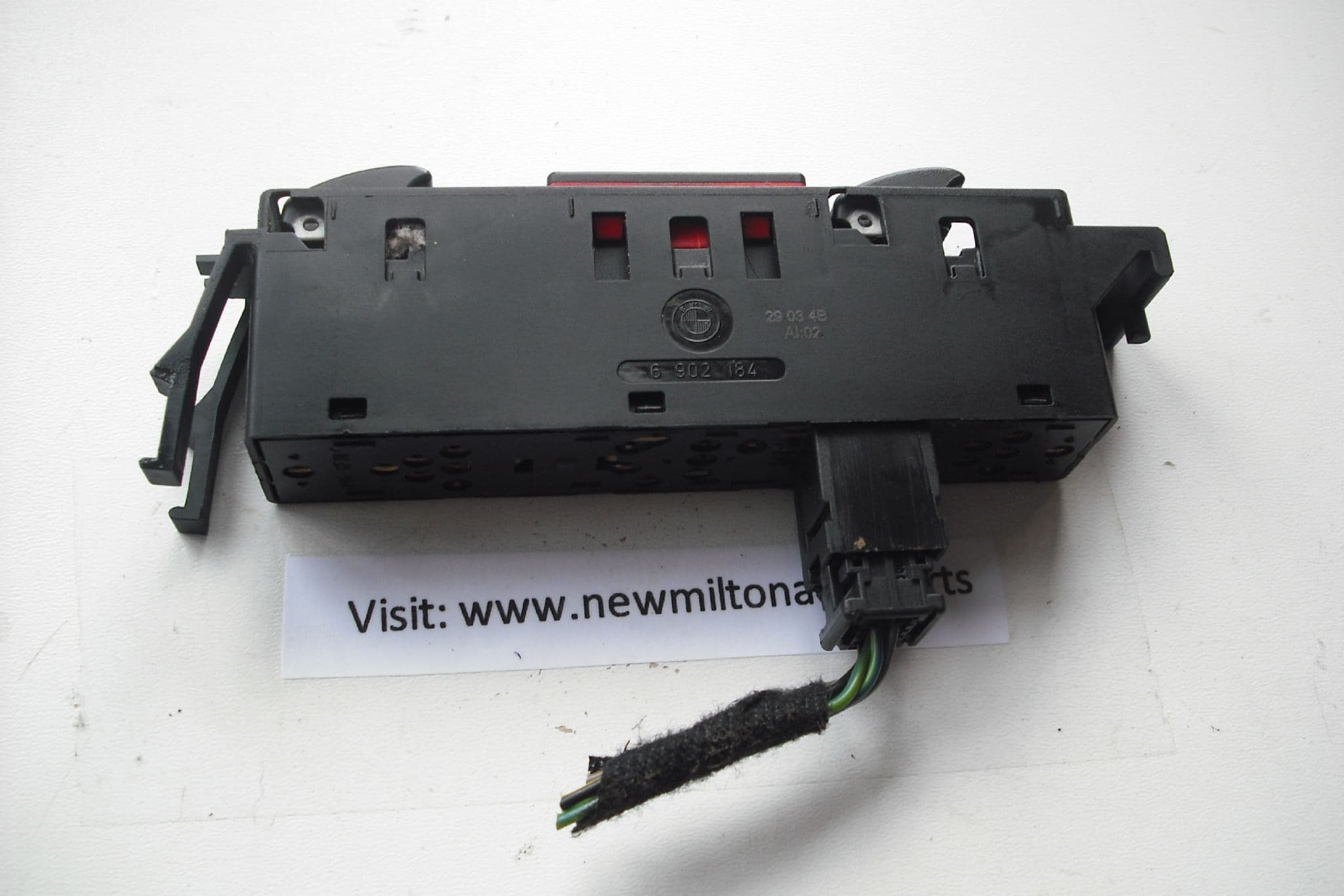 6 902 184 1586 9804 BMW E46 3 SERIES DRIVERS SIDE WINDOW SWITCHES