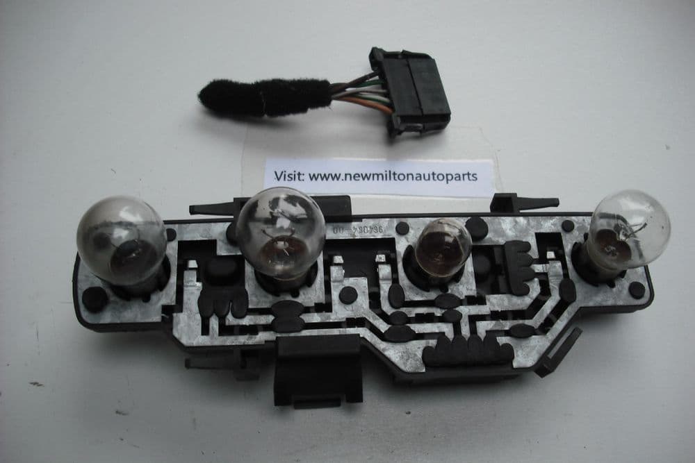 6N0 945 257 B VW VOLKSWAGEN POLO REAR LIGHT BULB HOLDERS