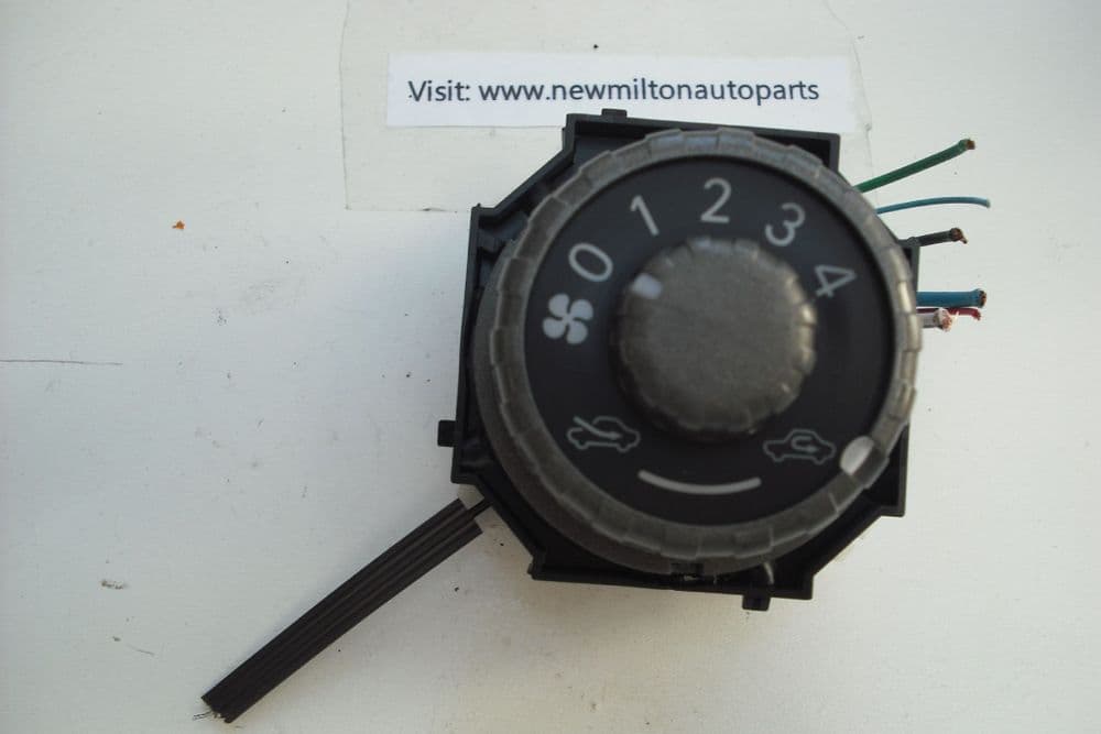 758857 TOYOTA YARIS MK2 HEATER FAN SPEED CONTROL SWITCH