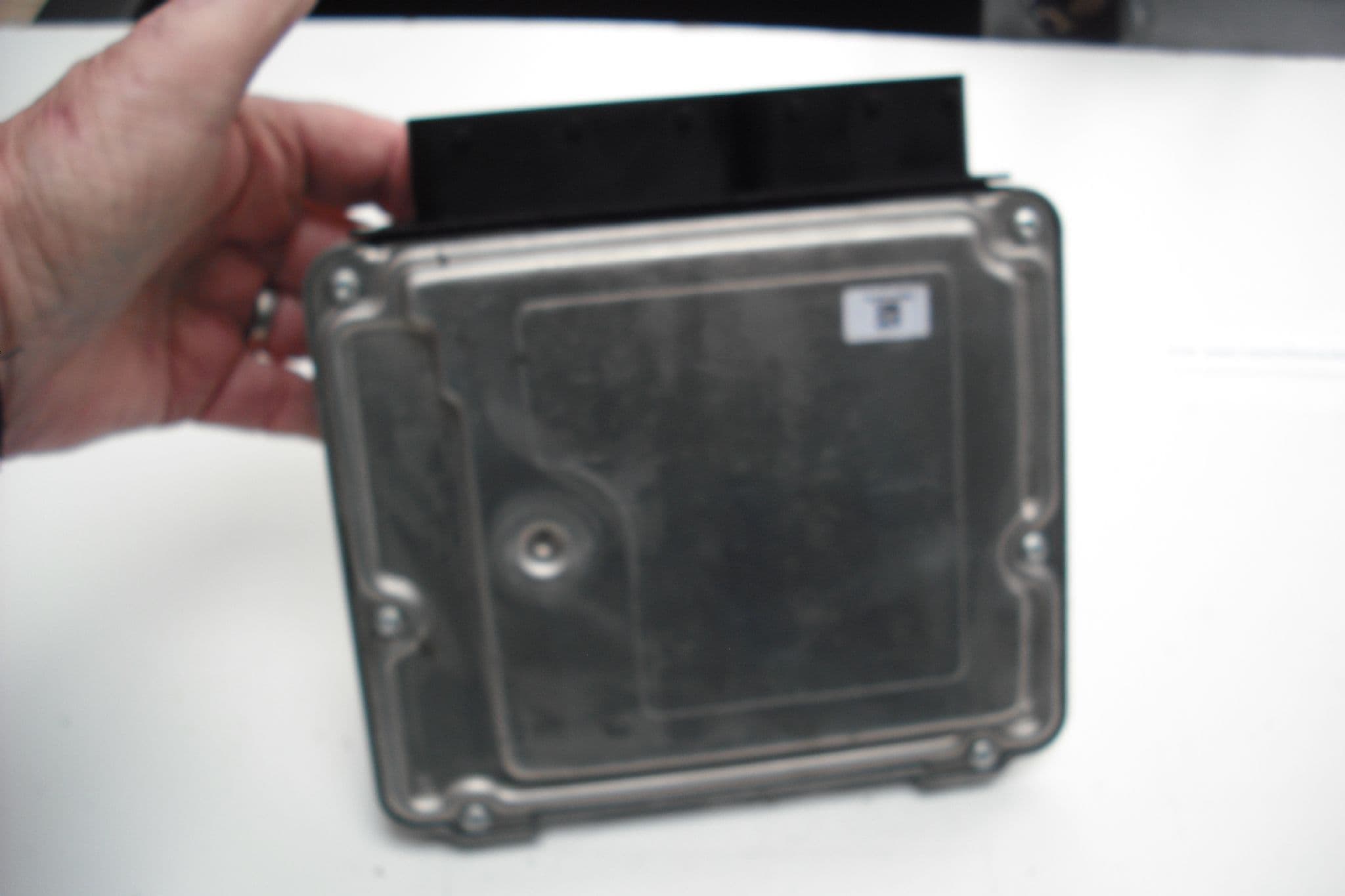 8 518 269 01 BMW E90 E92 E93 MAIN ENGINE ECU CONTROL MODULE