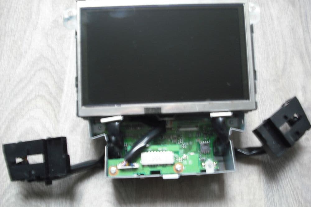 86110-48210 LEXUS RX400H SAT NAV NAVIGATION INFORMATION SCREEN