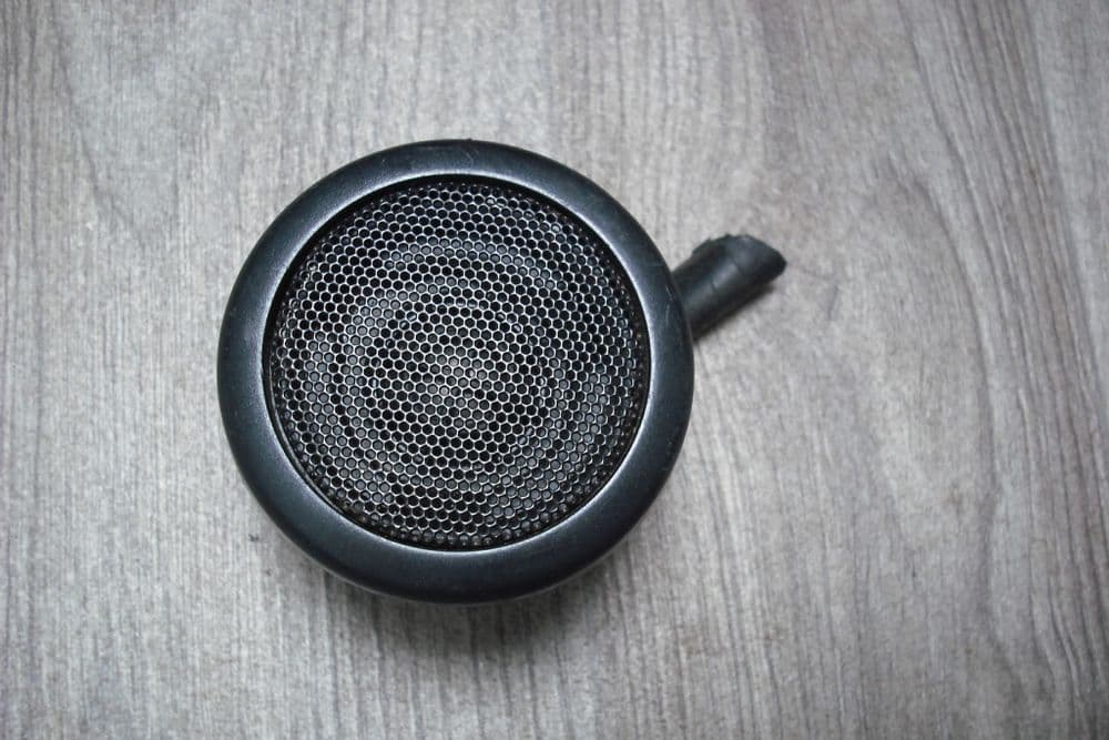 861600WB50 A GENUINE TOYOTA PRIUS FRONT DOOR SMALL SPEAKER TWEETER