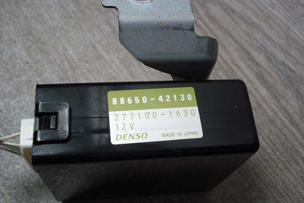 88650-42130 TOYOTA RAV 4 MK2 AIR CON COMPRESSOR AMPLIFIER CONTROL MODULE