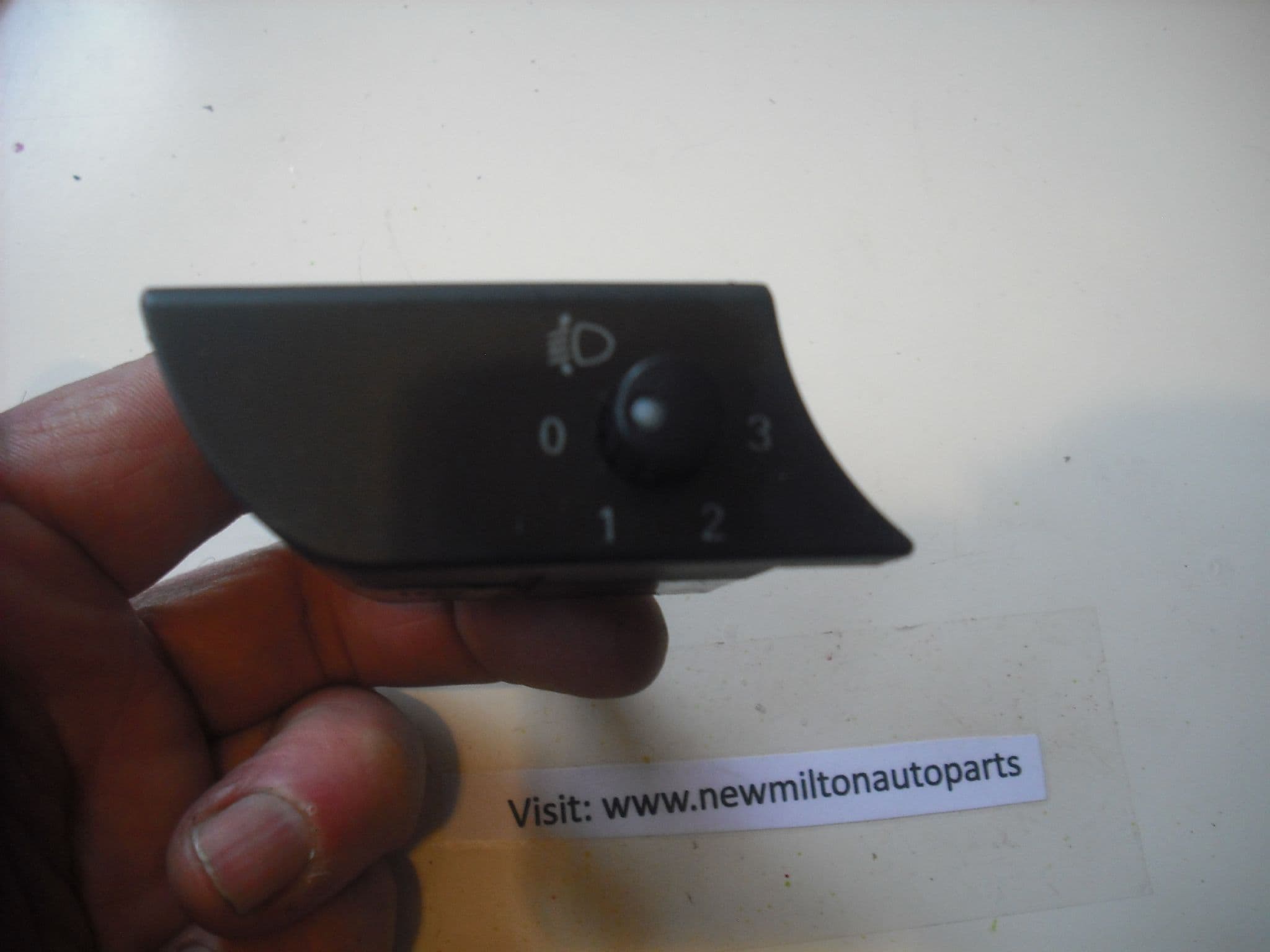 8E2 919 094 AUDI A4 B7 HEADLIGHT HEADLAMP HEIGHT LEVELING ADJUSTMENT SWITCH