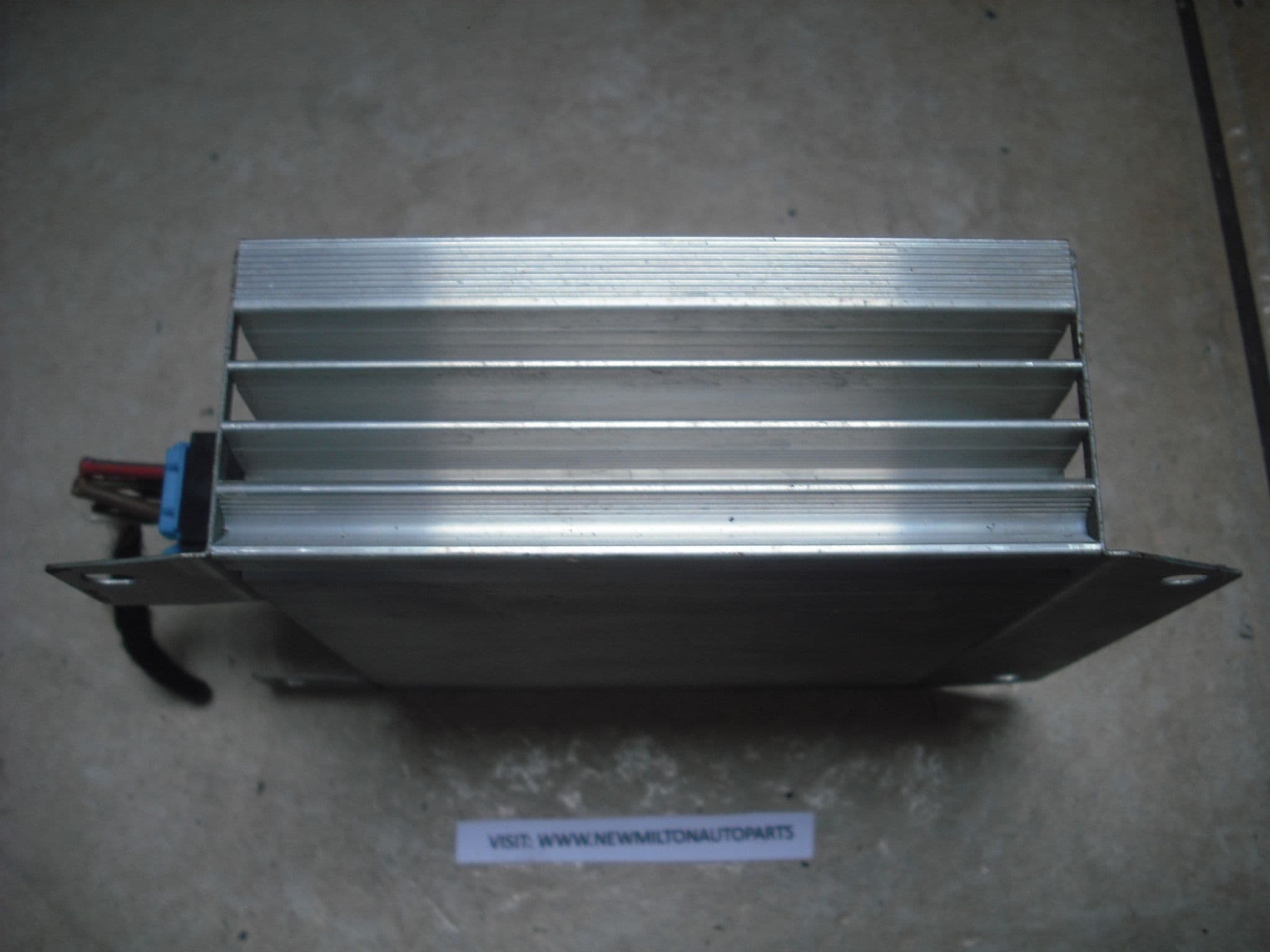 8E9 035 223 AUDI A4 B6 B7 HARMAN AES STEREO AMPLIFIER CONTROL MODULE