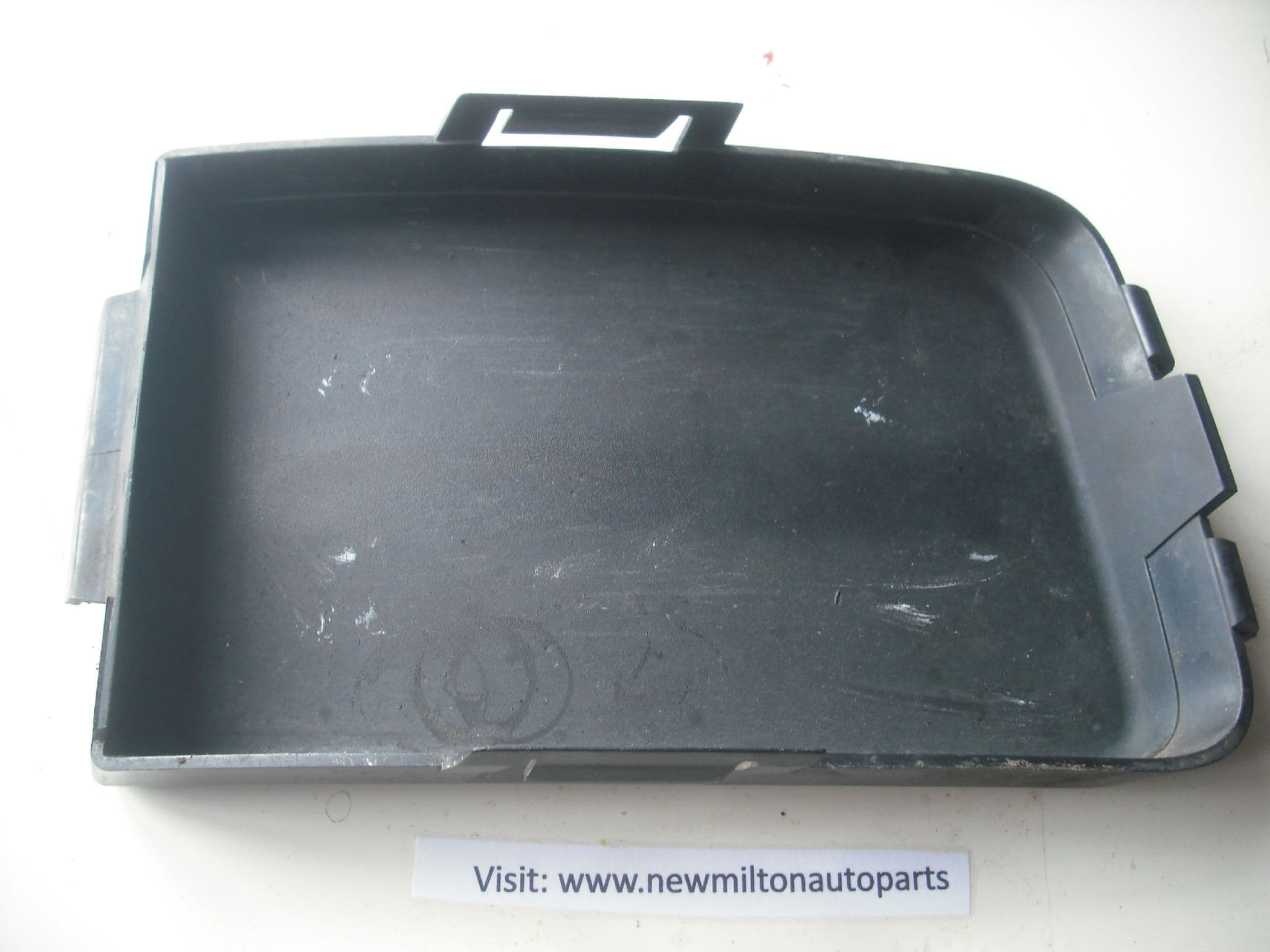 8P4 807 682 F AUDI A3 8P FRONT BUMPER GRILLE PANEL REAR MOULDING RIGHT SIDE