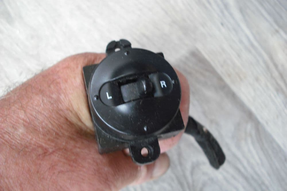 93530-07000 202003374 KIA PICANTO ELECTRIC DOOR MIRROR SWITCH