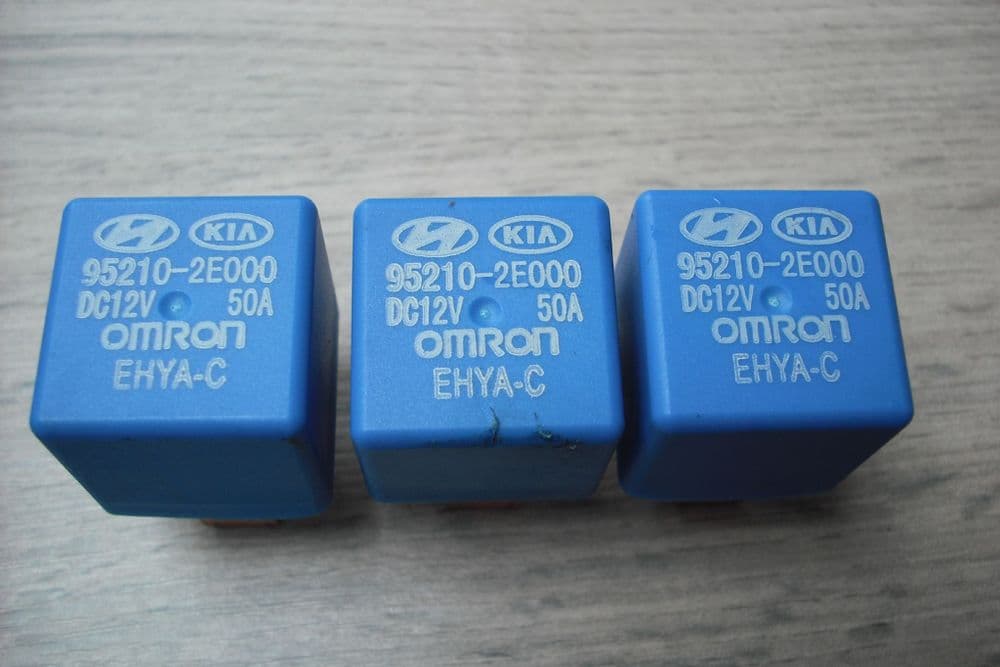 95210-2E000 50A 3 GENUINE KIA SPORTAGE RELAYS
