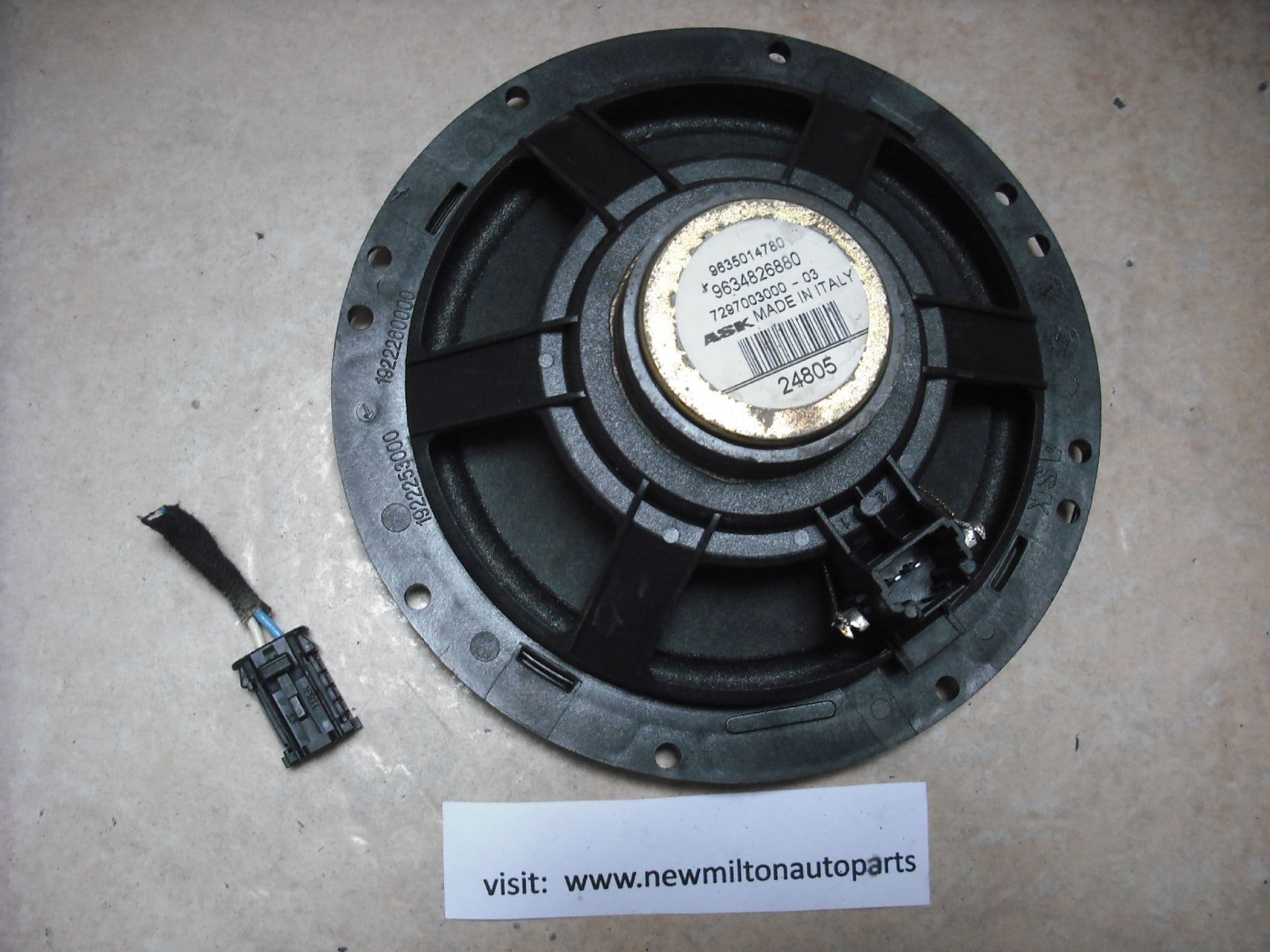 9635014780 9634826880 A GENUINE PEUGEOT 307 / 407 FRONT DOOR SPEAKER