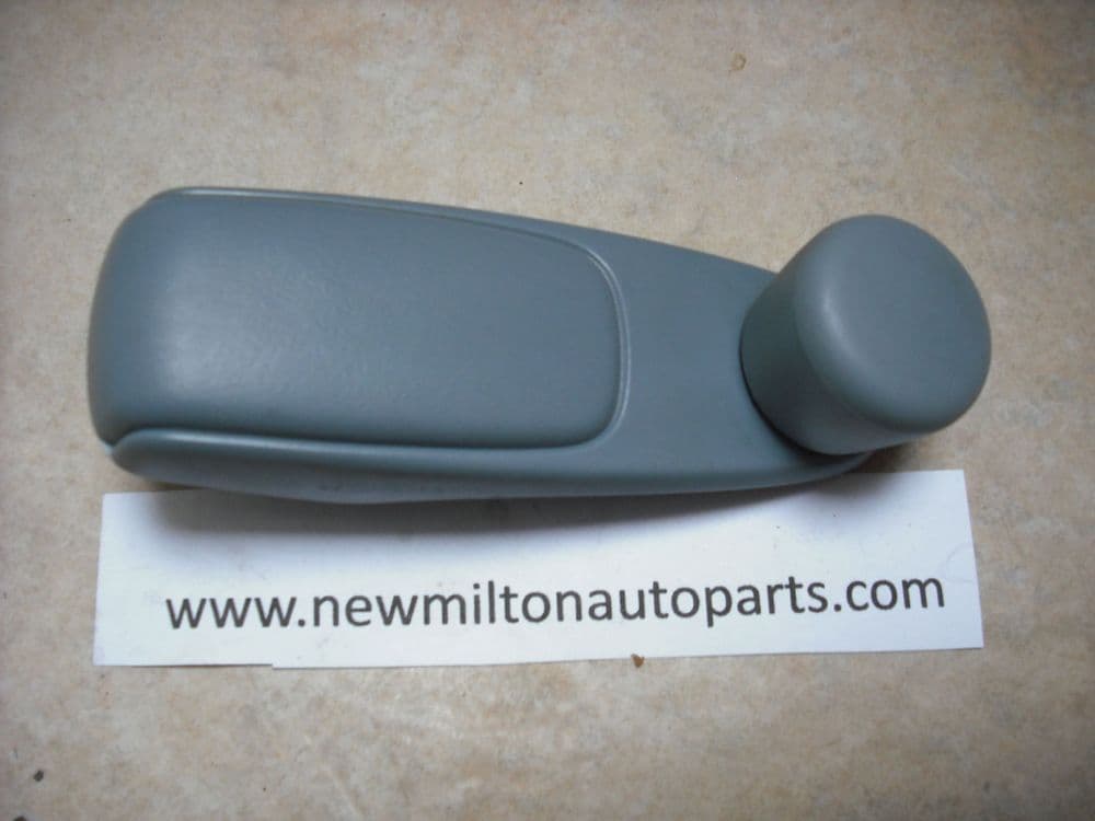 9639828877 A GENUINE CITROEN C3 REAR WINDOW WINDER LEVER PUSH FIT TYPE