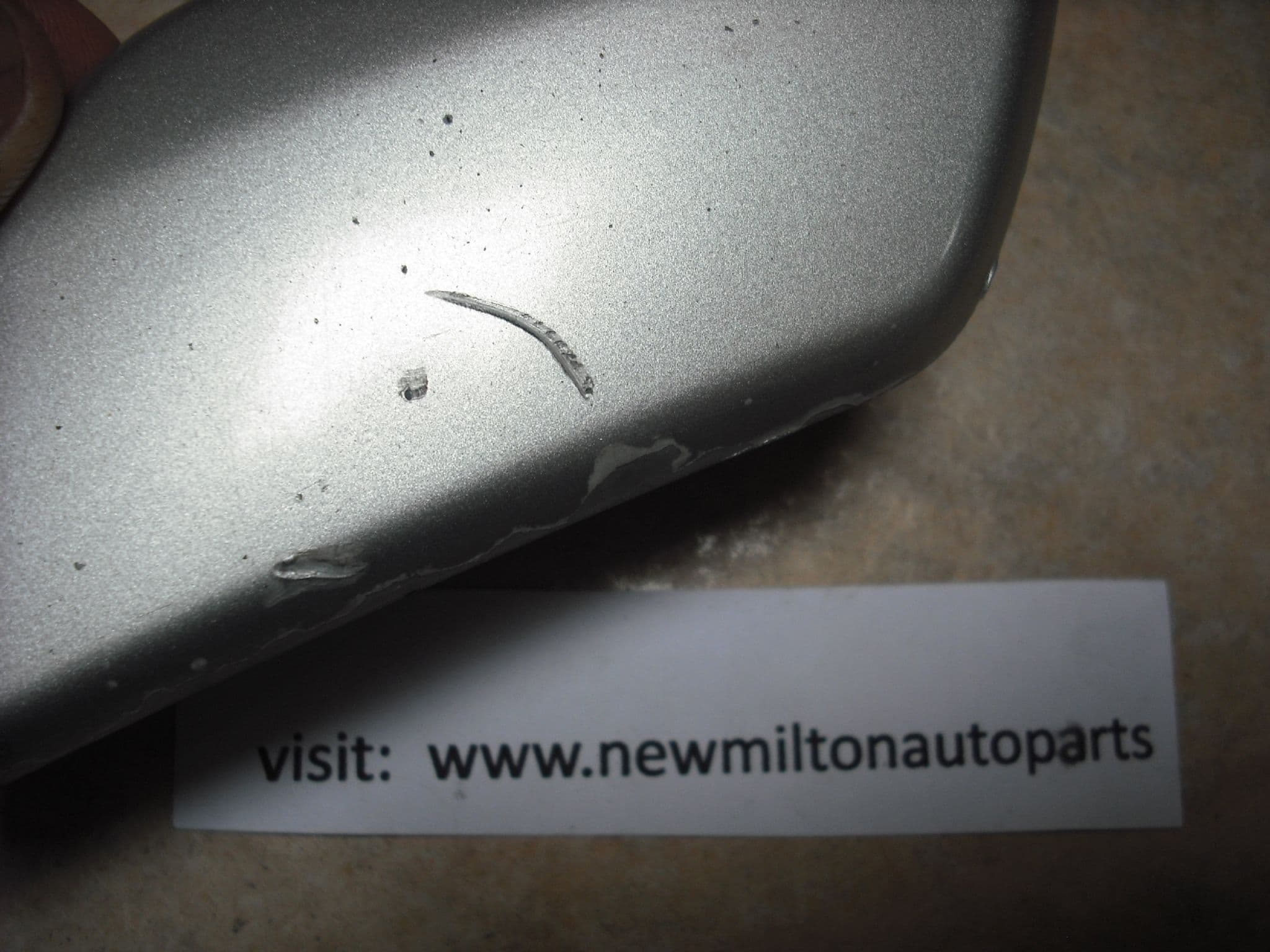 9644545277 A PEUGEOT 407 FRONT BUMPER HEADLIGHT WASHER COVER DOOR LEFT SIDE