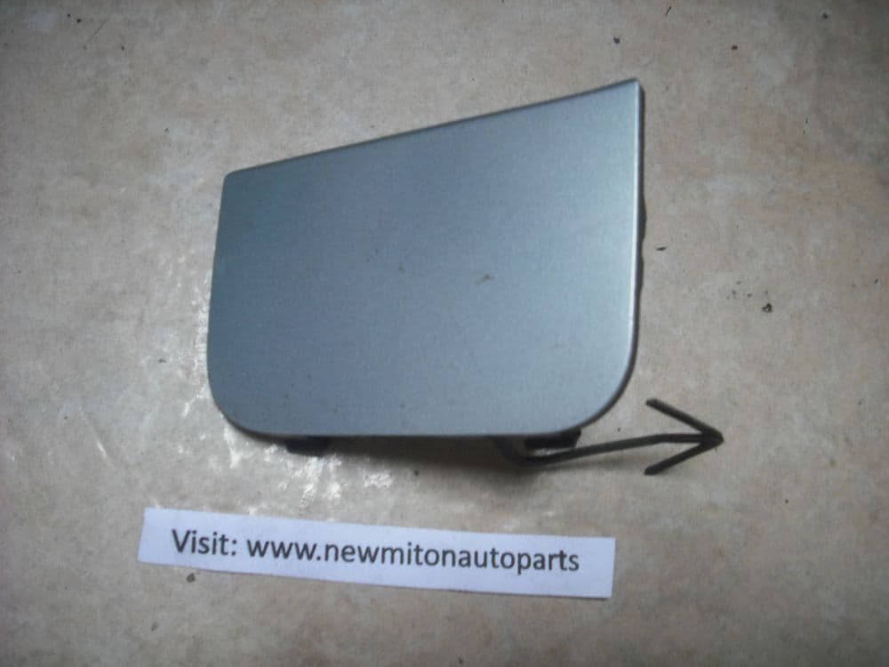 9647543477 PEUGEOT 407 ESTATE SW REAR BUMPER TOWING EYE COVER DOOR