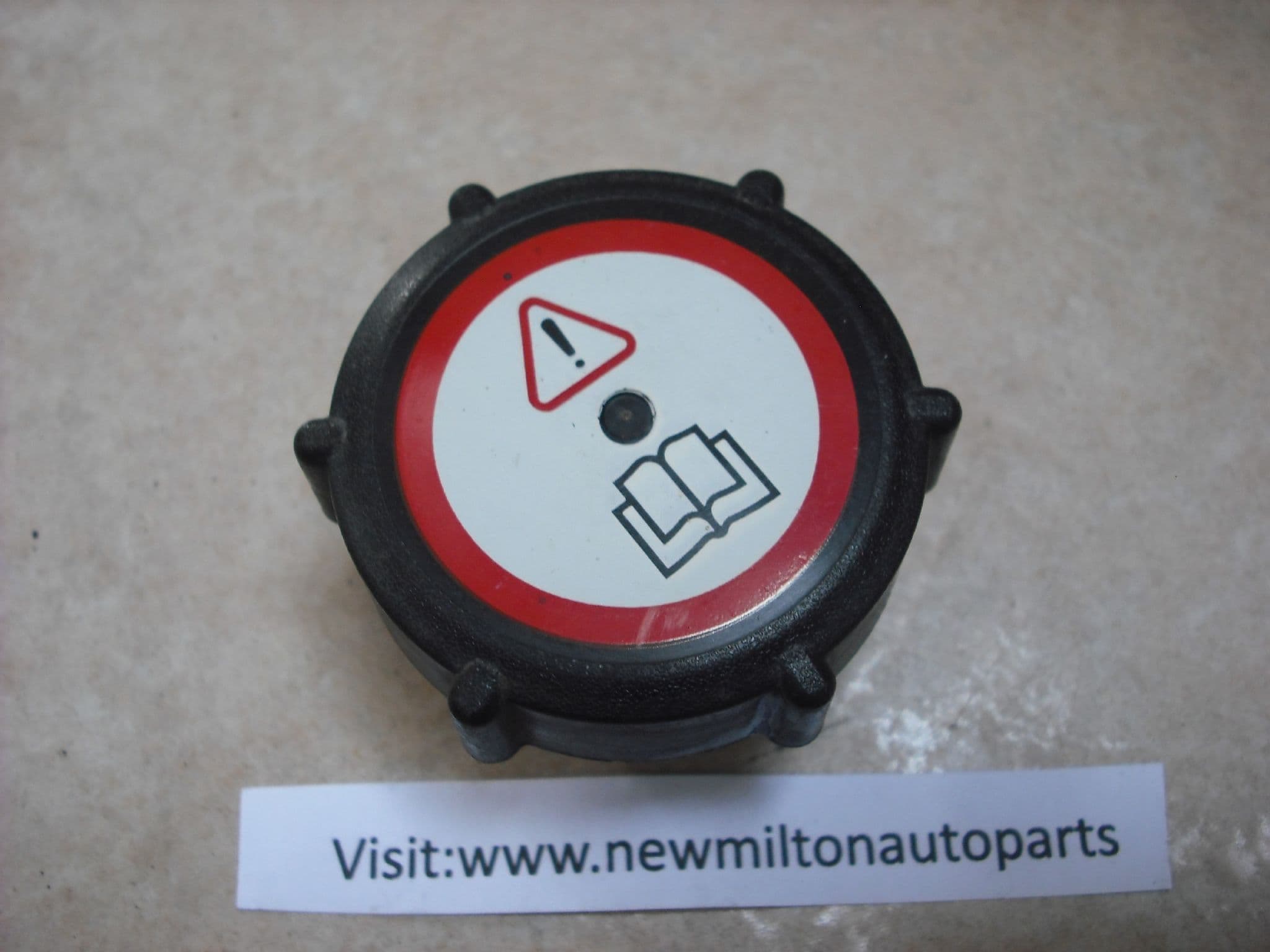 98BB 8100 AB A GENUINE FORD TRANSIT WATER COOLANT EXPANSION TANK CAP
