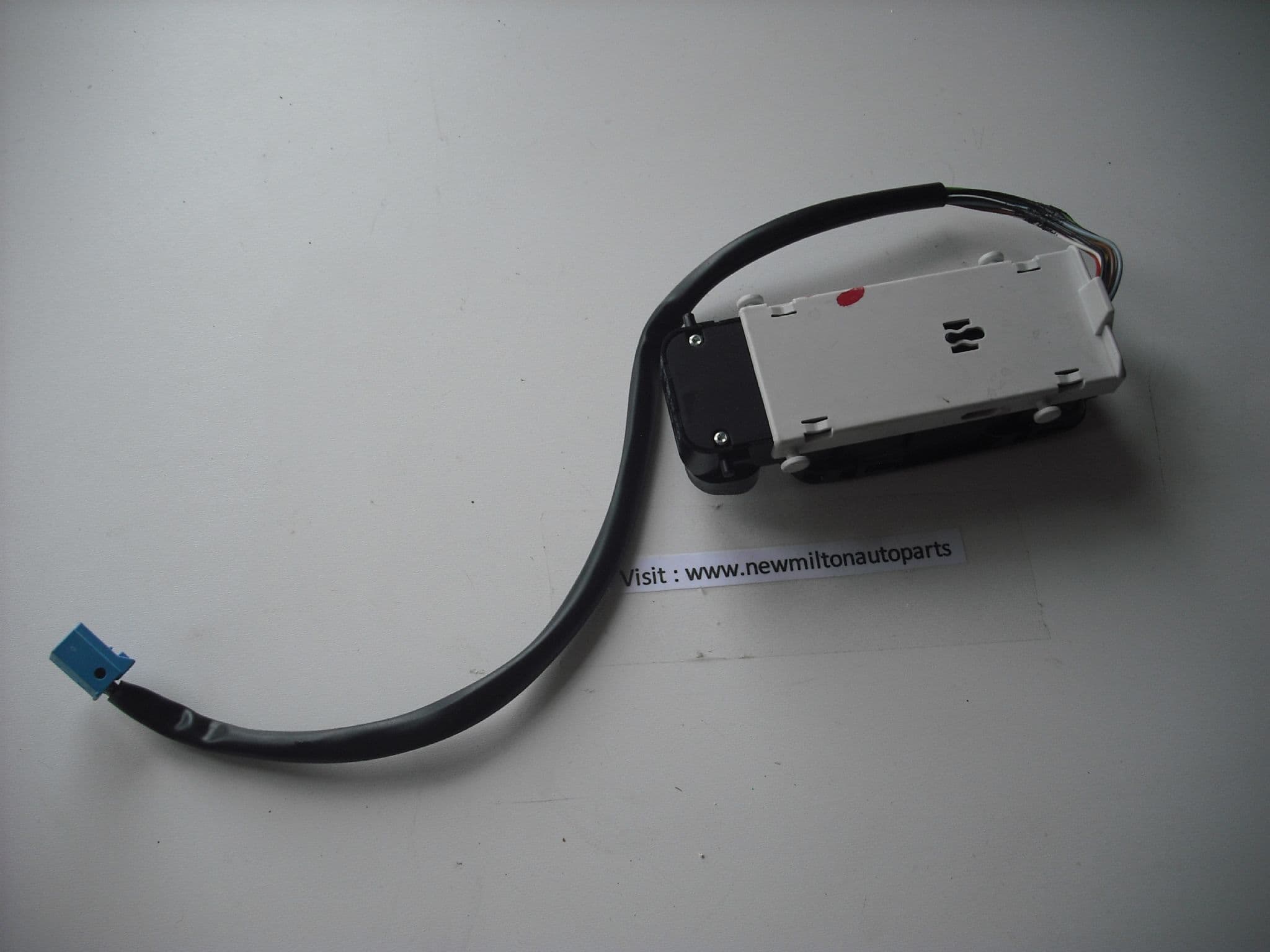 A 209 820 34 12 MERCEDES W209 CLK DRIVERS DOOR ELECTRIC WINDOW SWITCH PACK