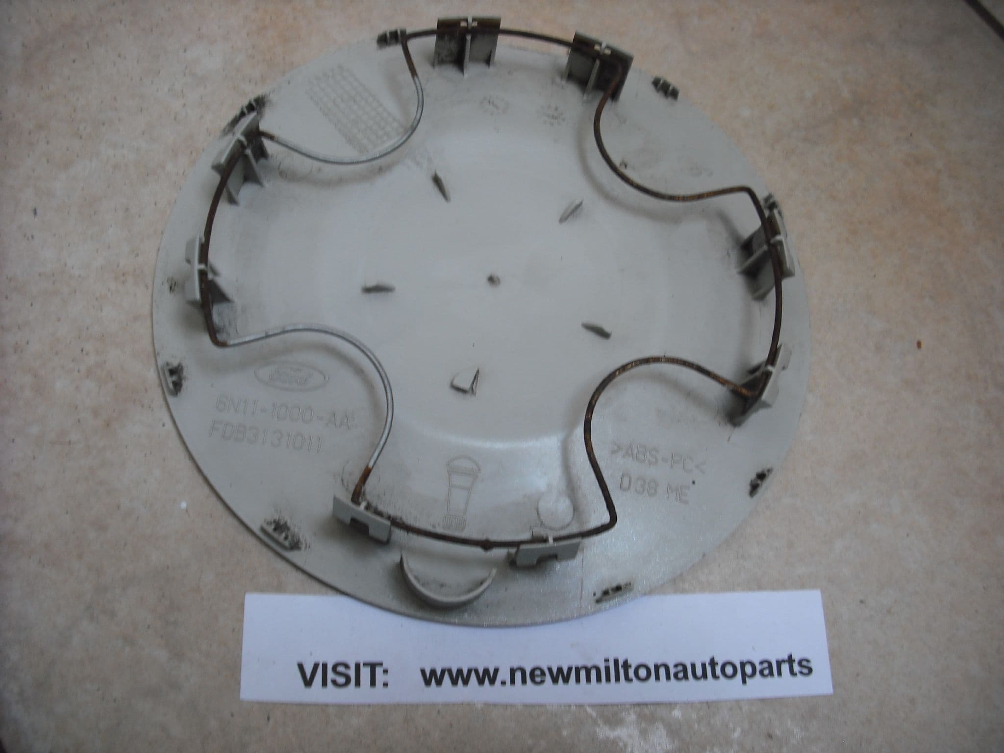 A FORD FIESTA MK6 AND FUSION ALLOY WHEEL CENTER HUB CAP 6N11-1000-AA ...