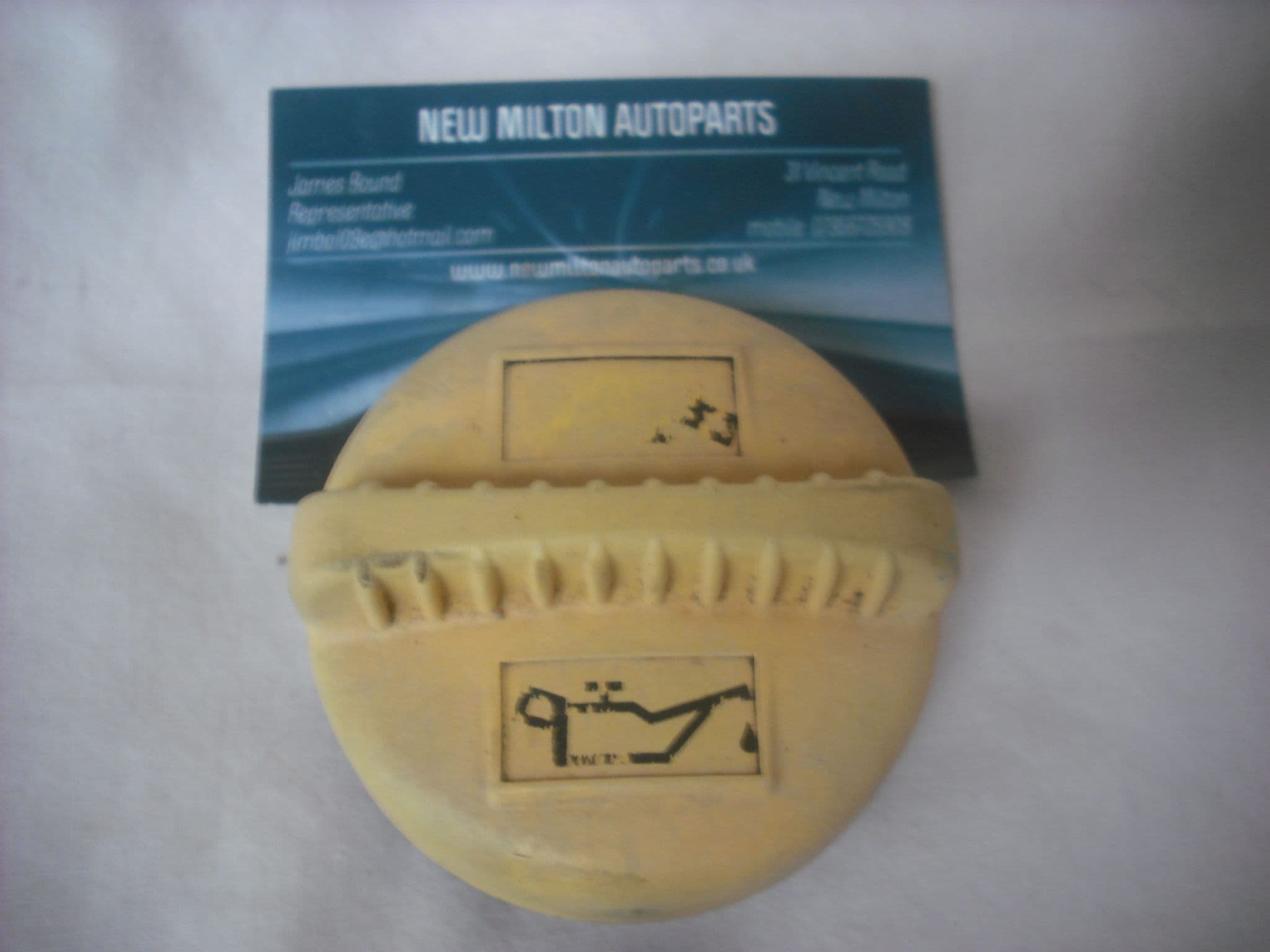 A GENUINE ALFA ROMEO 156 JTS SELESPEED ENGINE OIL CAP