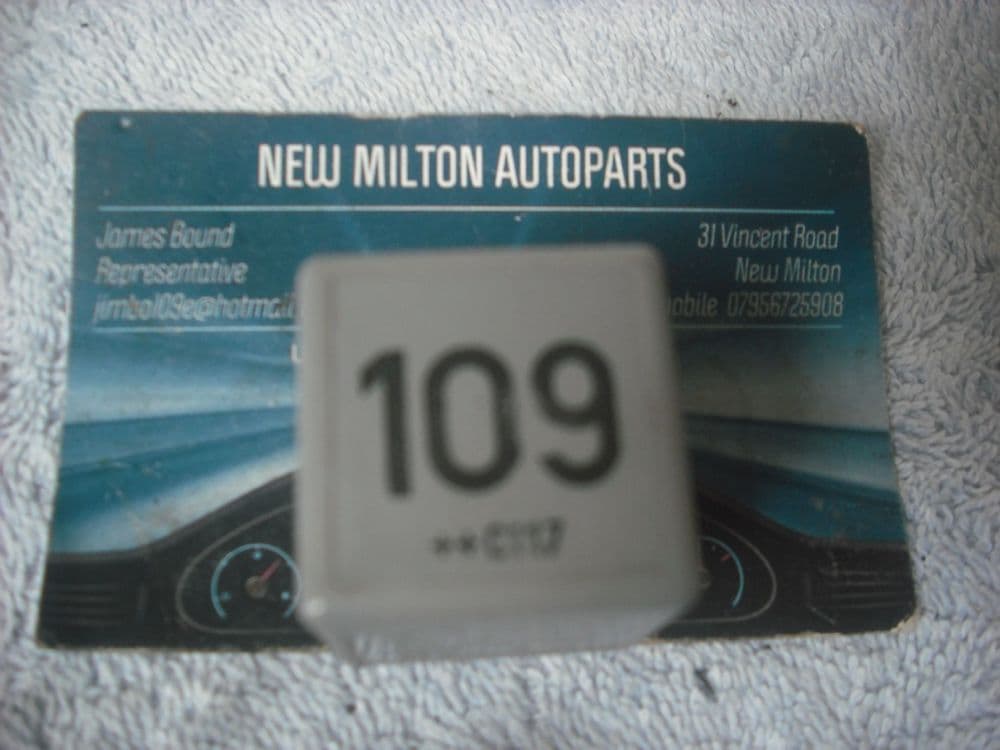 A GENUINE AUDI A3 RELAY 109 1J0 906 381A 1J0906381A