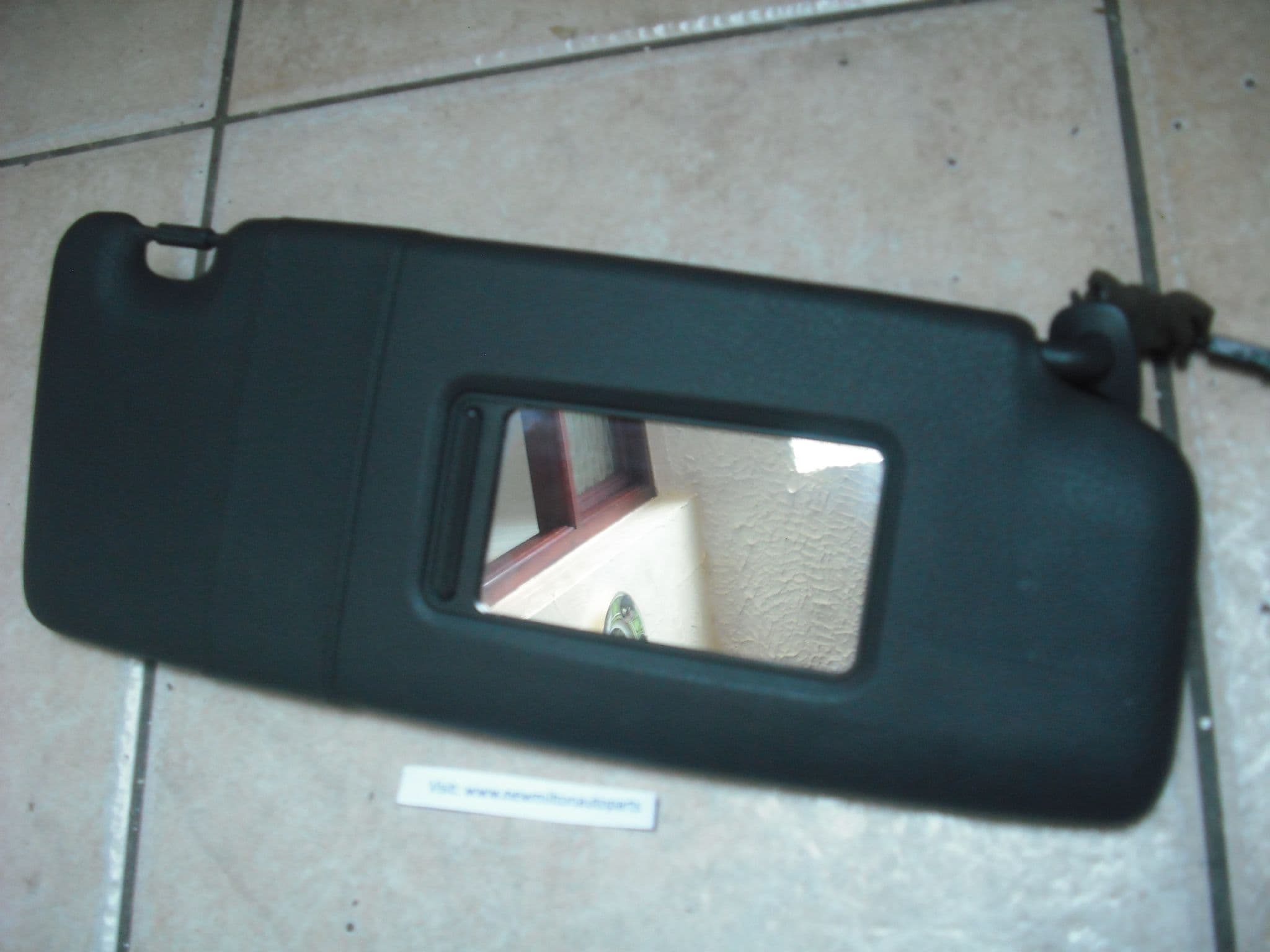 A GENUINE AUDI A4 B6 CONVERTIBLE SUNVISOR SHADE RIGHT SIDE