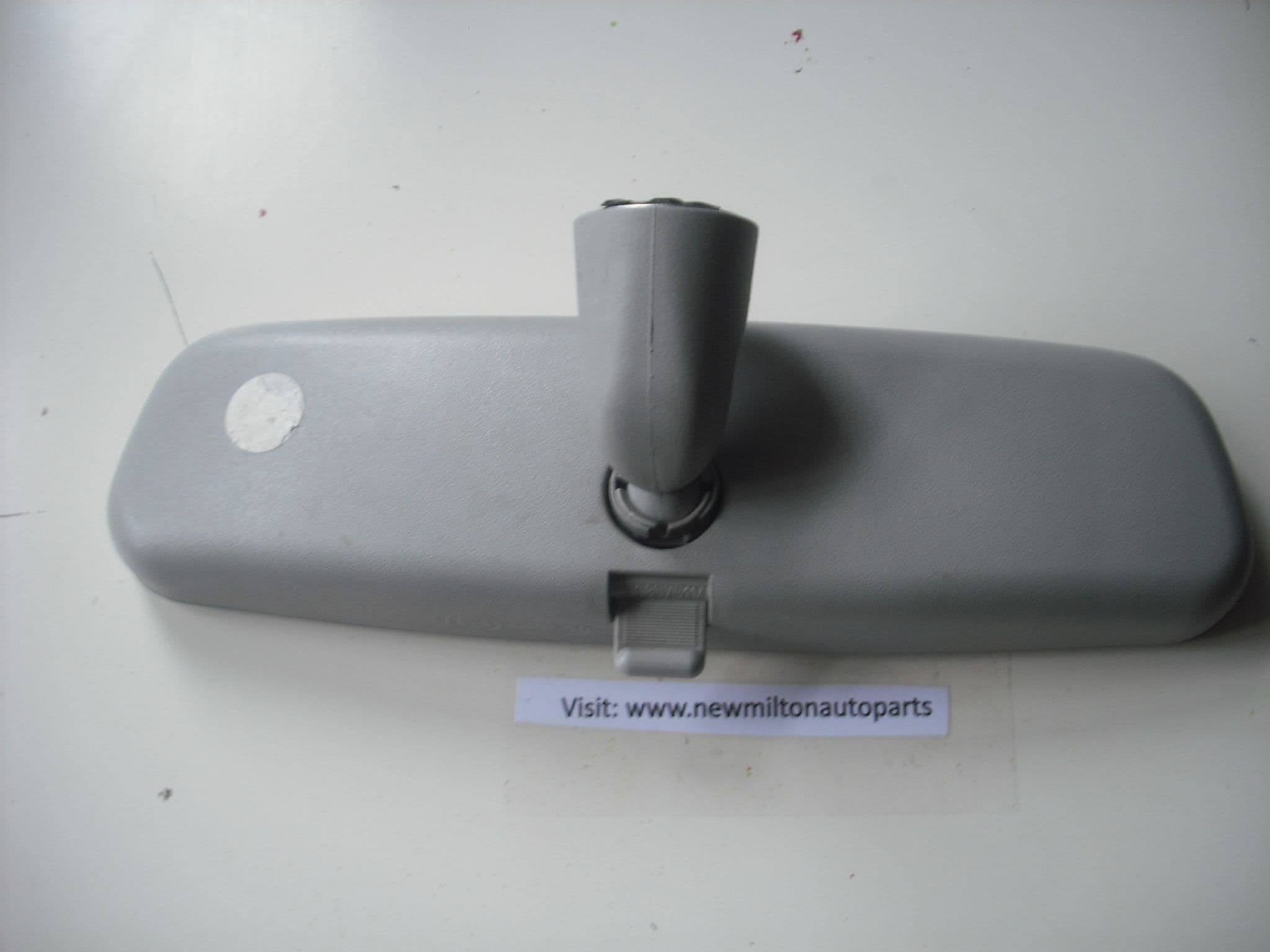 A GENUINE AUDI A4 B7 AND A6 C6 INTERIOR REAR VIEW MIRROR