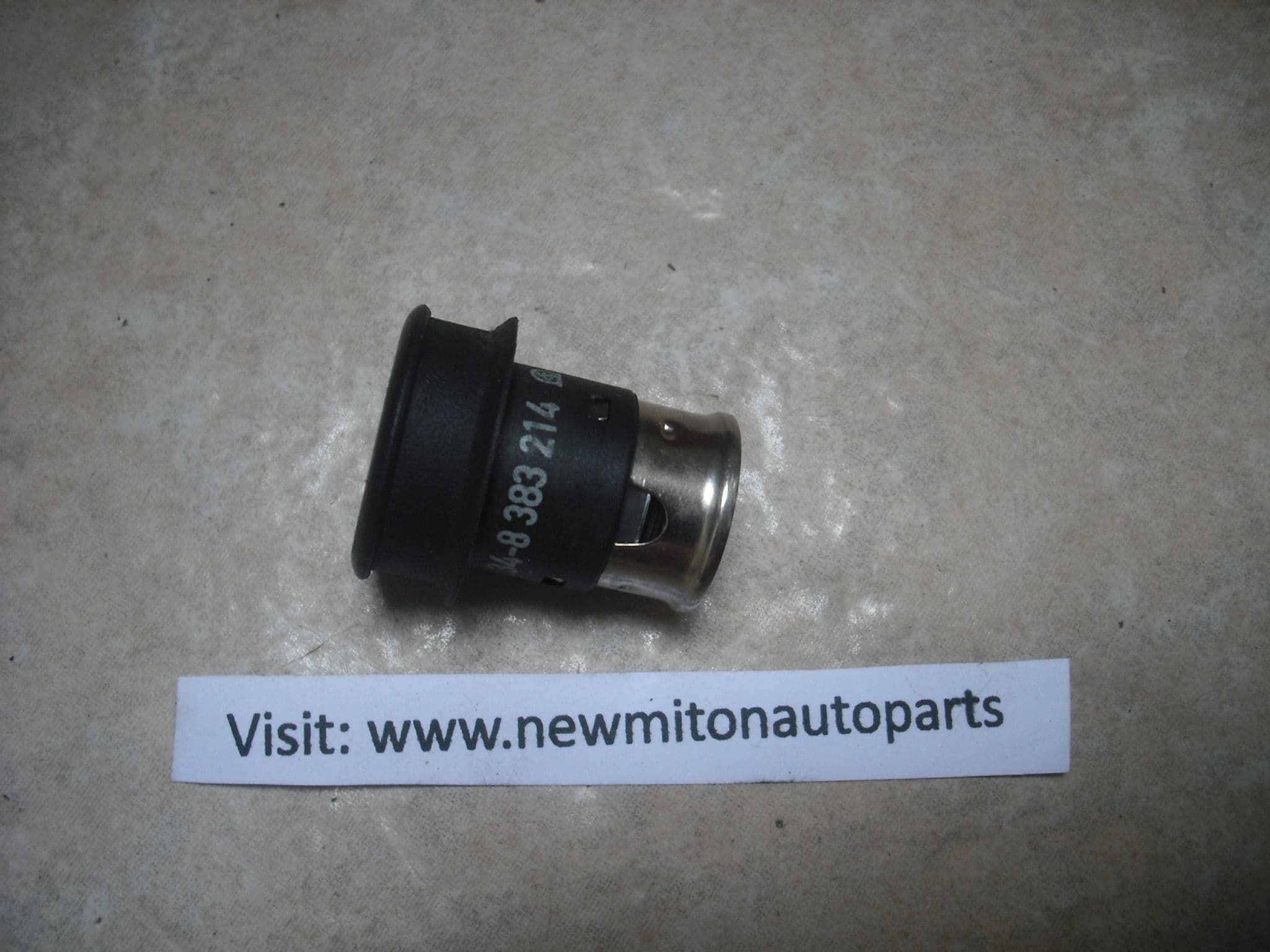 A GENUINE BMW E53 X5 CIGARETTE LIGHTER INSERT