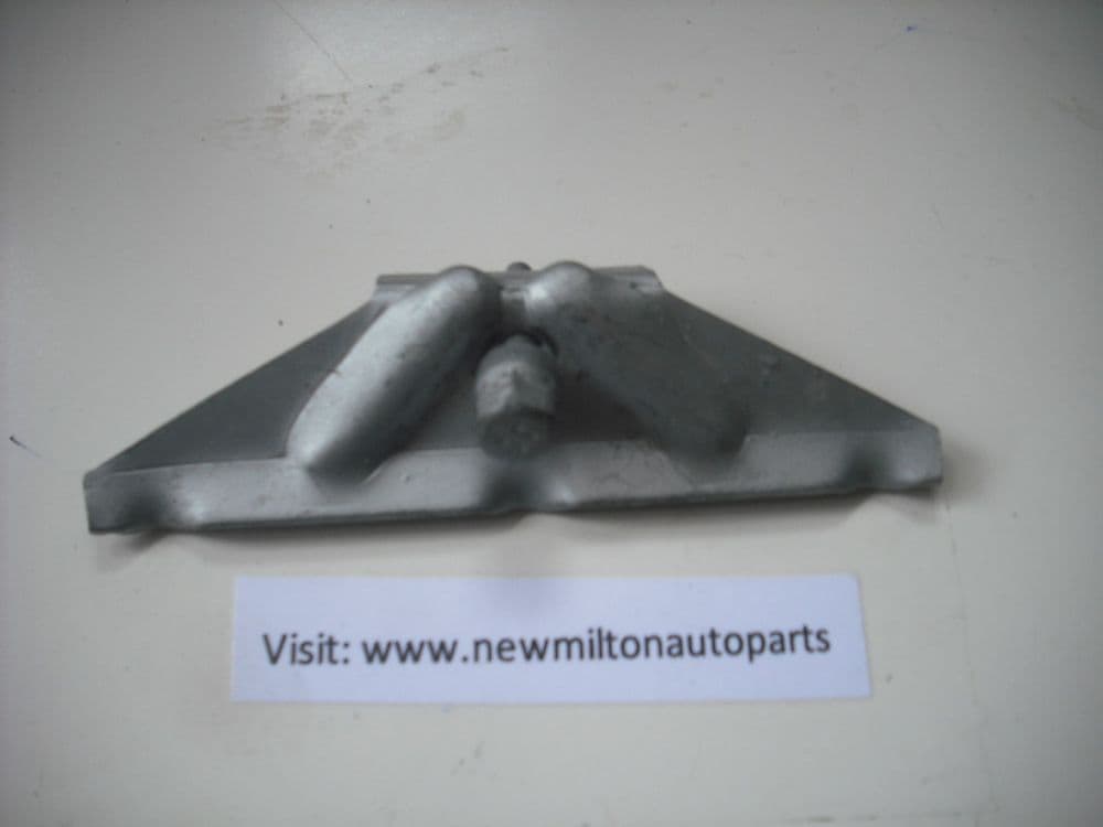 A GENUINE BMW E81 E82 E87 E88 E90 BATTERY FIXING CLAMP