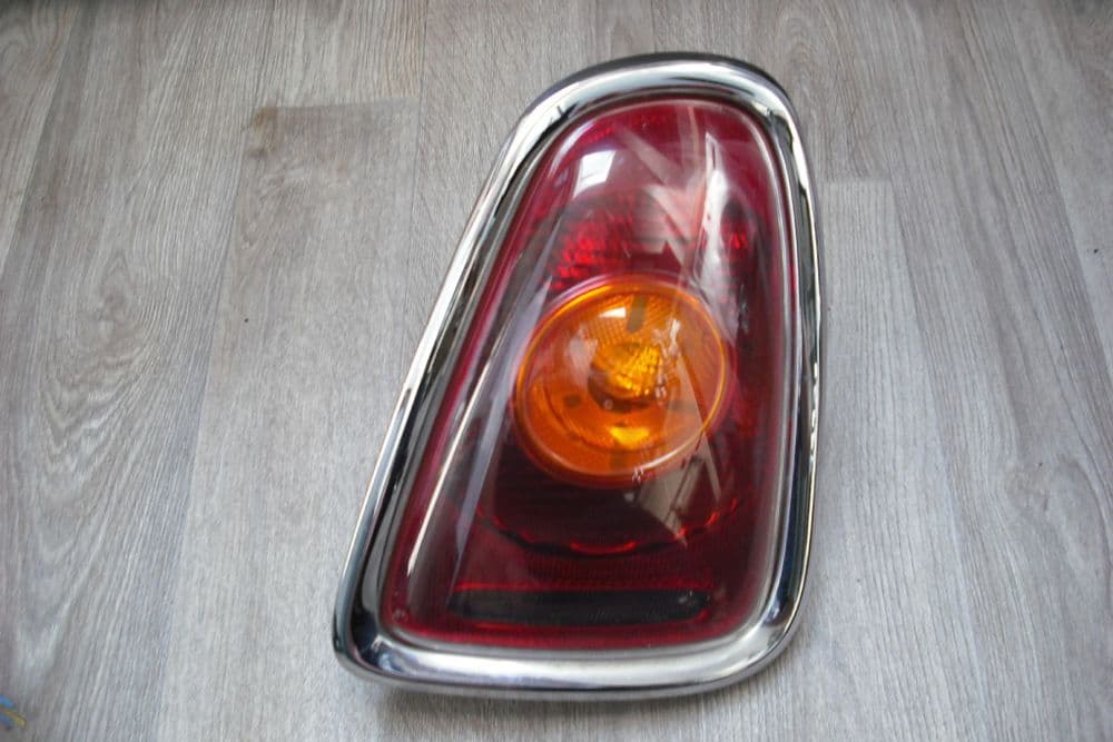 A GENUINE BMW R55 R56 REAR LIGHT RIGHT SIDE