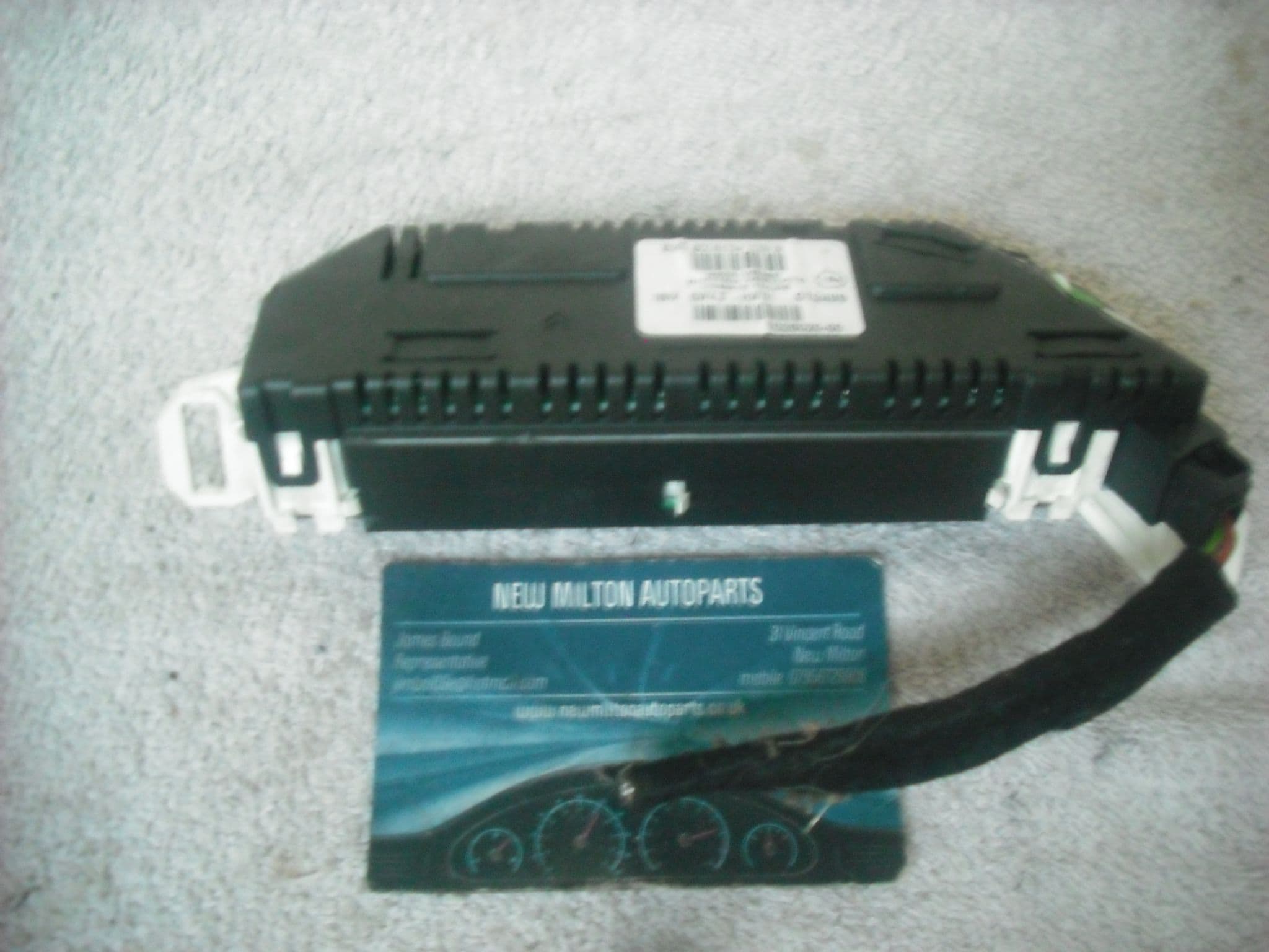 A GENUINE CITROEN C4 DIGITAL MULTIFUNCTIONAL LED DISPLAY SCREEN 9654149380