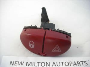 A GENUINE CITROEN XSARA PICASSO HAZARD WARNING LIGHT SWITCH 2000-2008