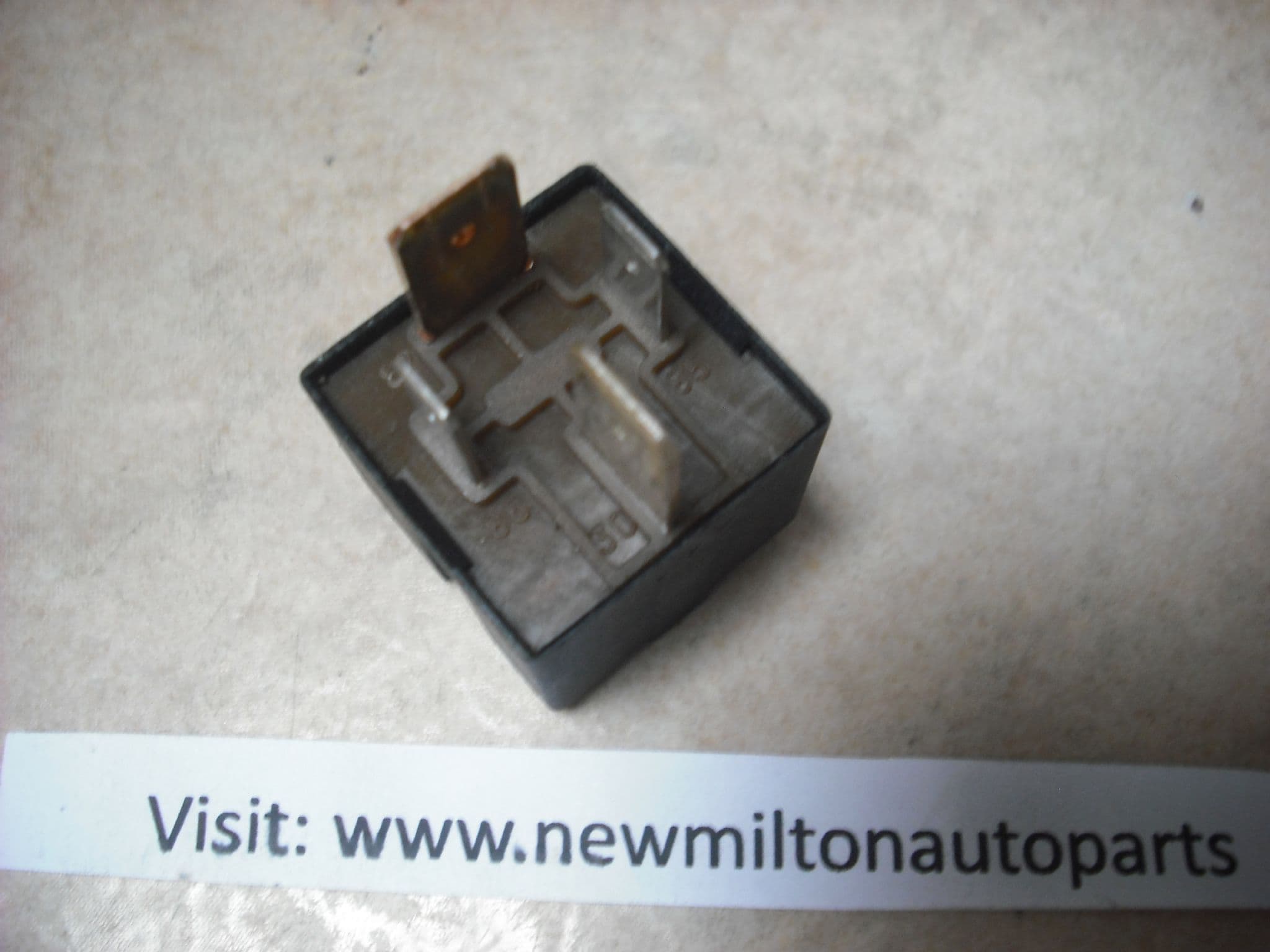 A GENUINE FIAT PUNTO MK2 RELAY A727 12V 50A 46520429