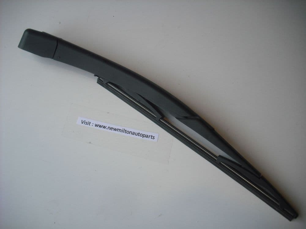 A GENUINE FORD FIESTA MK7 REAR WINDOW WIPER ARM AND BLADE