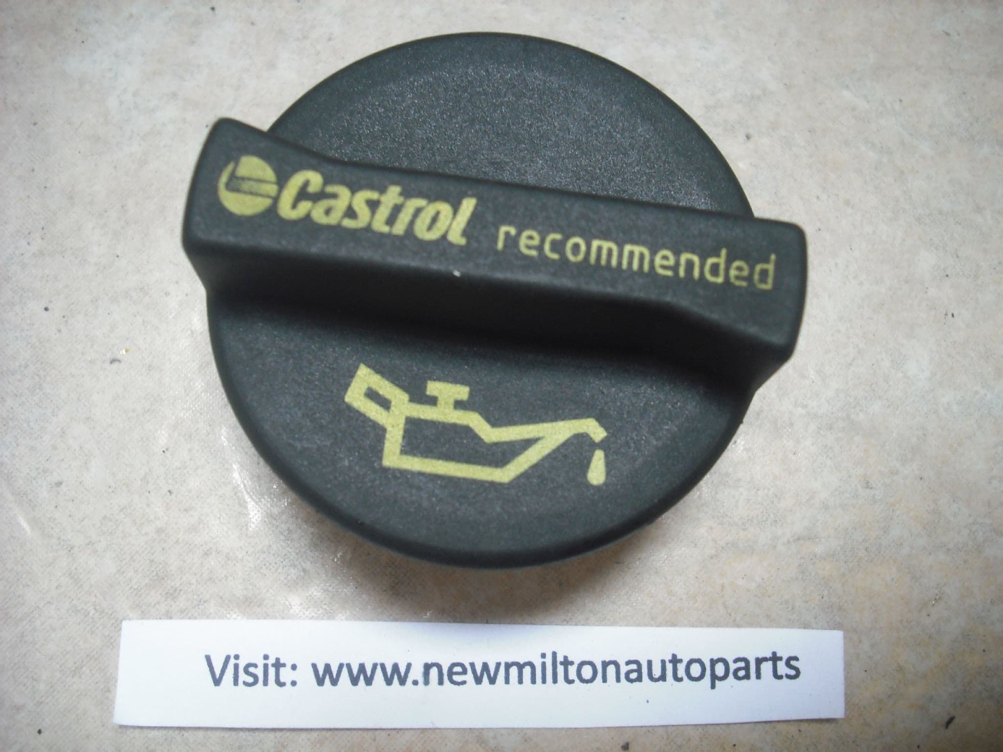 A GENUINE FORD FOCUS AND FORD C MAX 1 6 PETROL ENGINE OIL FILLER CAP