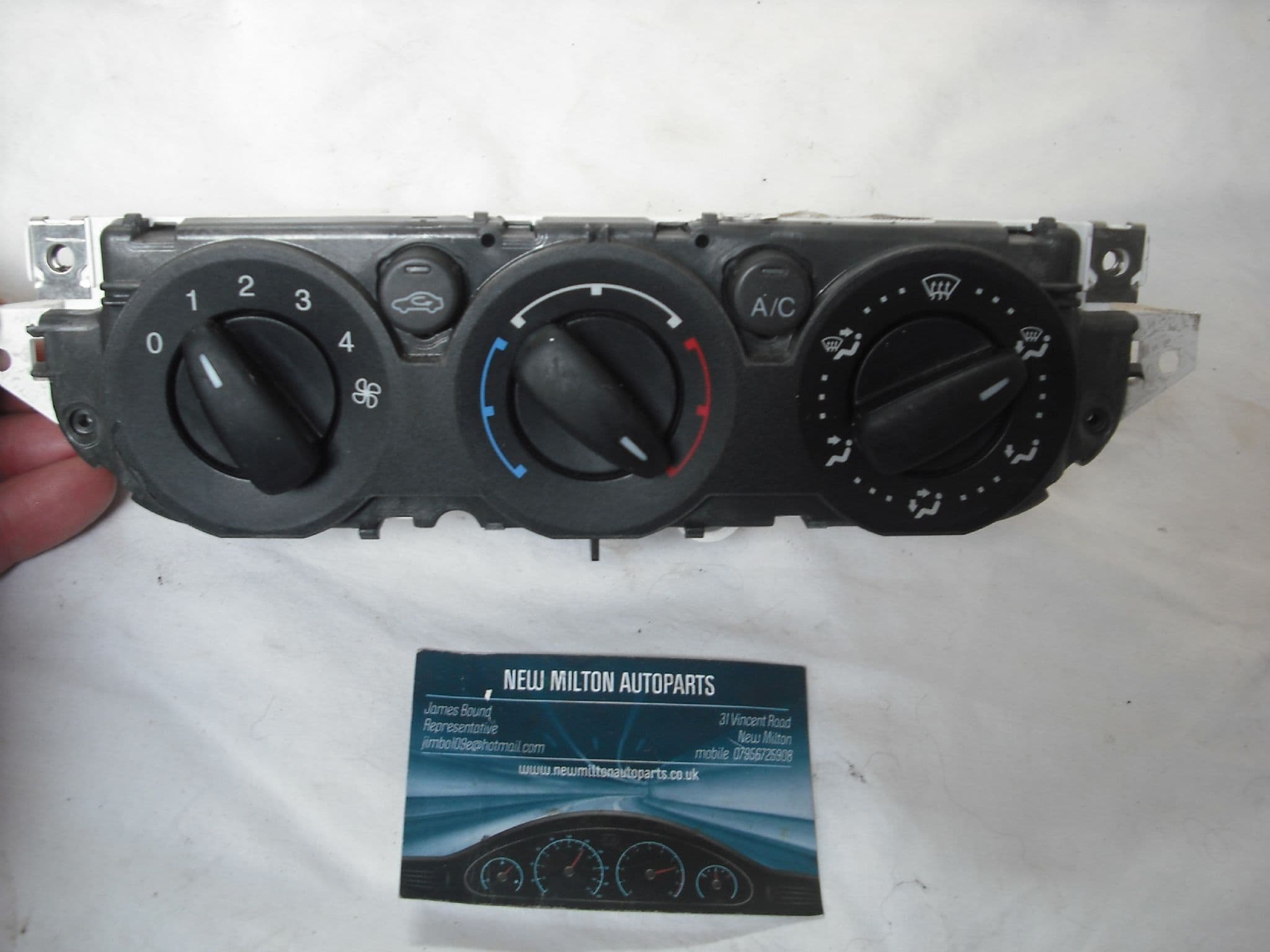 A GENUINE FORD FOCUS MK2 A/C HEATER CONTROL FUNCTION PANEL DIALS 3M5T ...