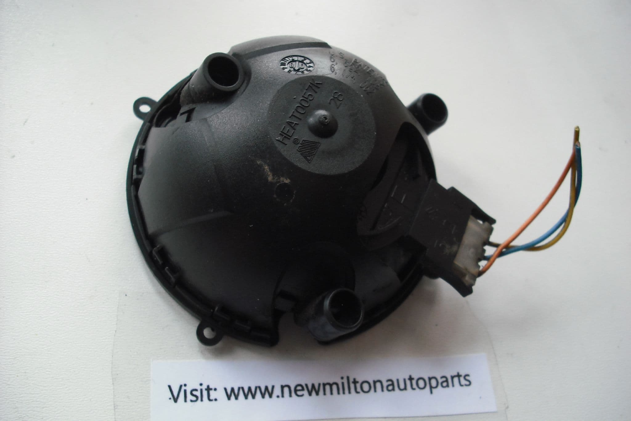 A GENUINE FORD MONDEO MK4 DOOR MIRROR GLASS ADJUSTMENT MOTOR
