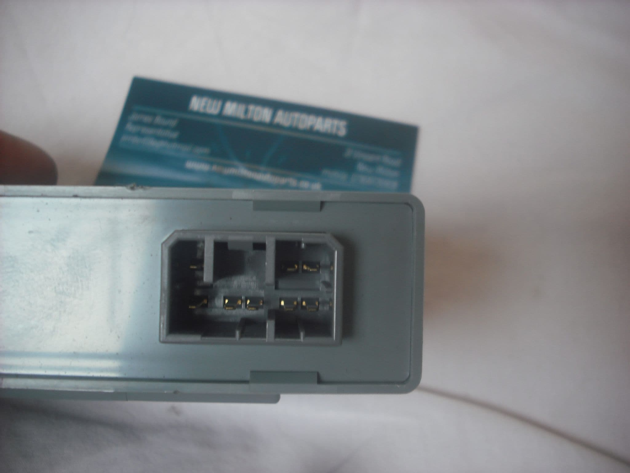 A GENUINE HONDA CRV MK1 WINDSCREEN WINDOW WIPER SPEED CONTROL RELAY ...