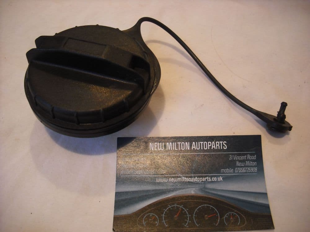 A GENUINE JAGUAR X TYPE PETROL DIESEL FUEL FILLER CAP