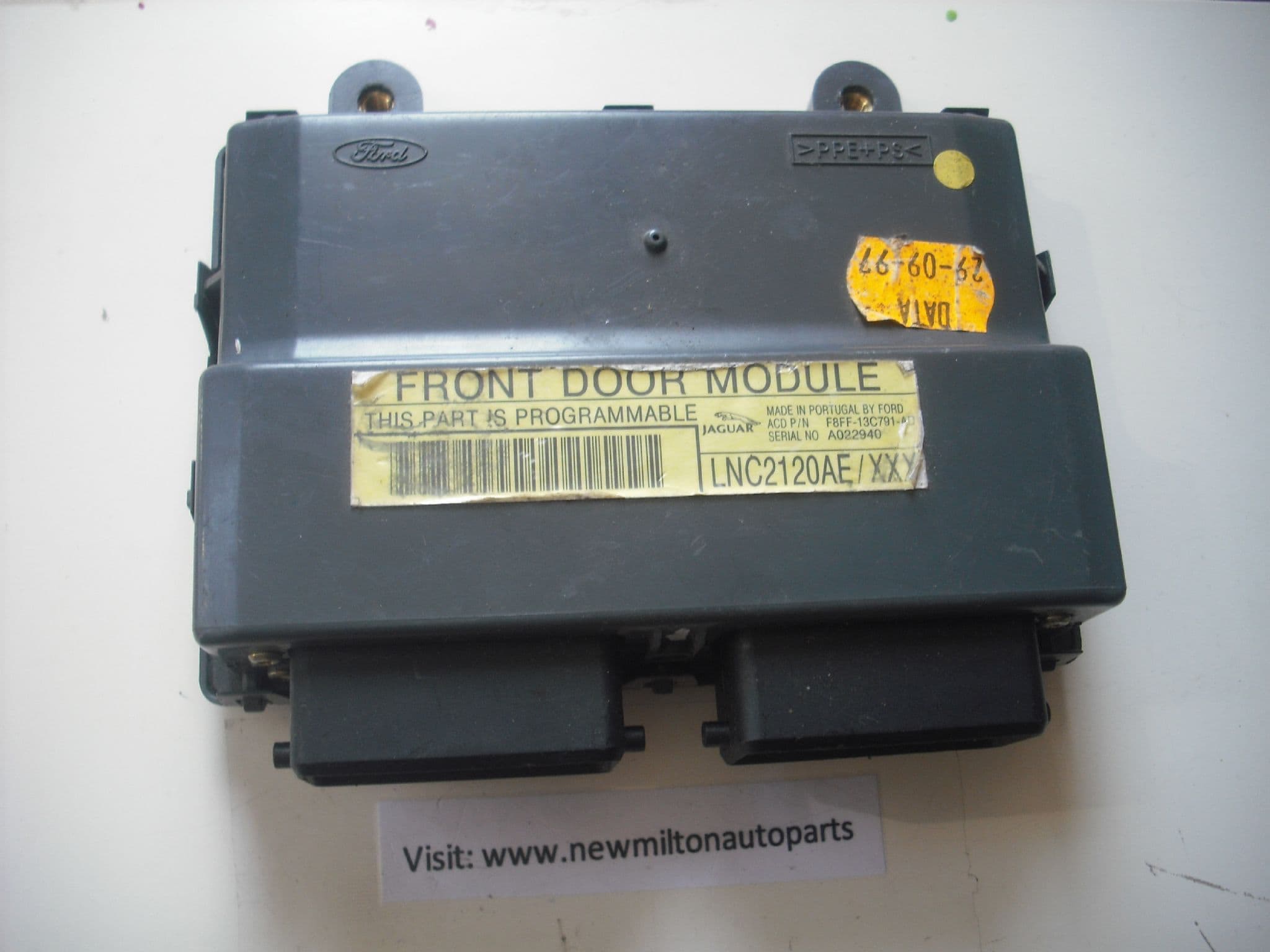 A GENUINE JAGUAR XJ8 X308 FRONT DOOR CONTROL MODULE ECU LNC2120AE /XXX ...