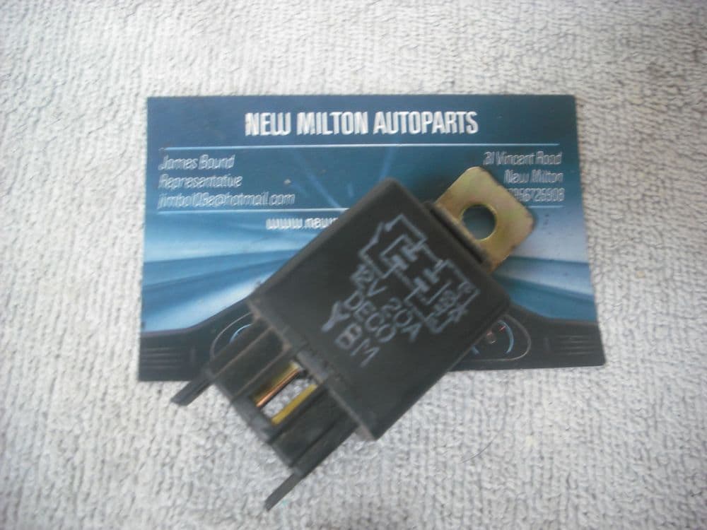 A GENUINE KIA SEDONA / CARNIVAL 2002-2006 DECO 12V 20A RELAY YBM